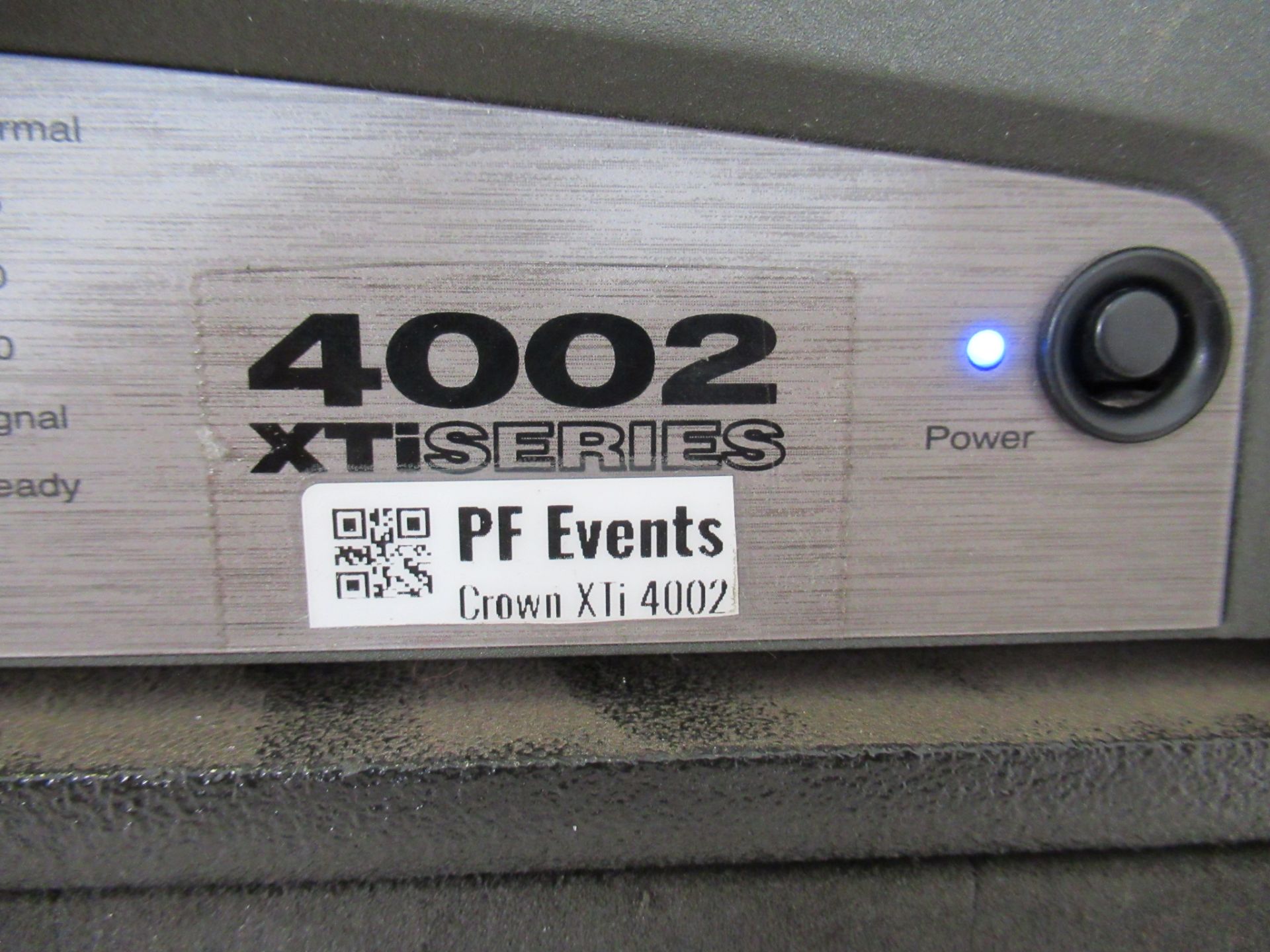 Crown Audio XTi 4002 Two-channel power amplifier1200W @ 4ohmsMounted in ...