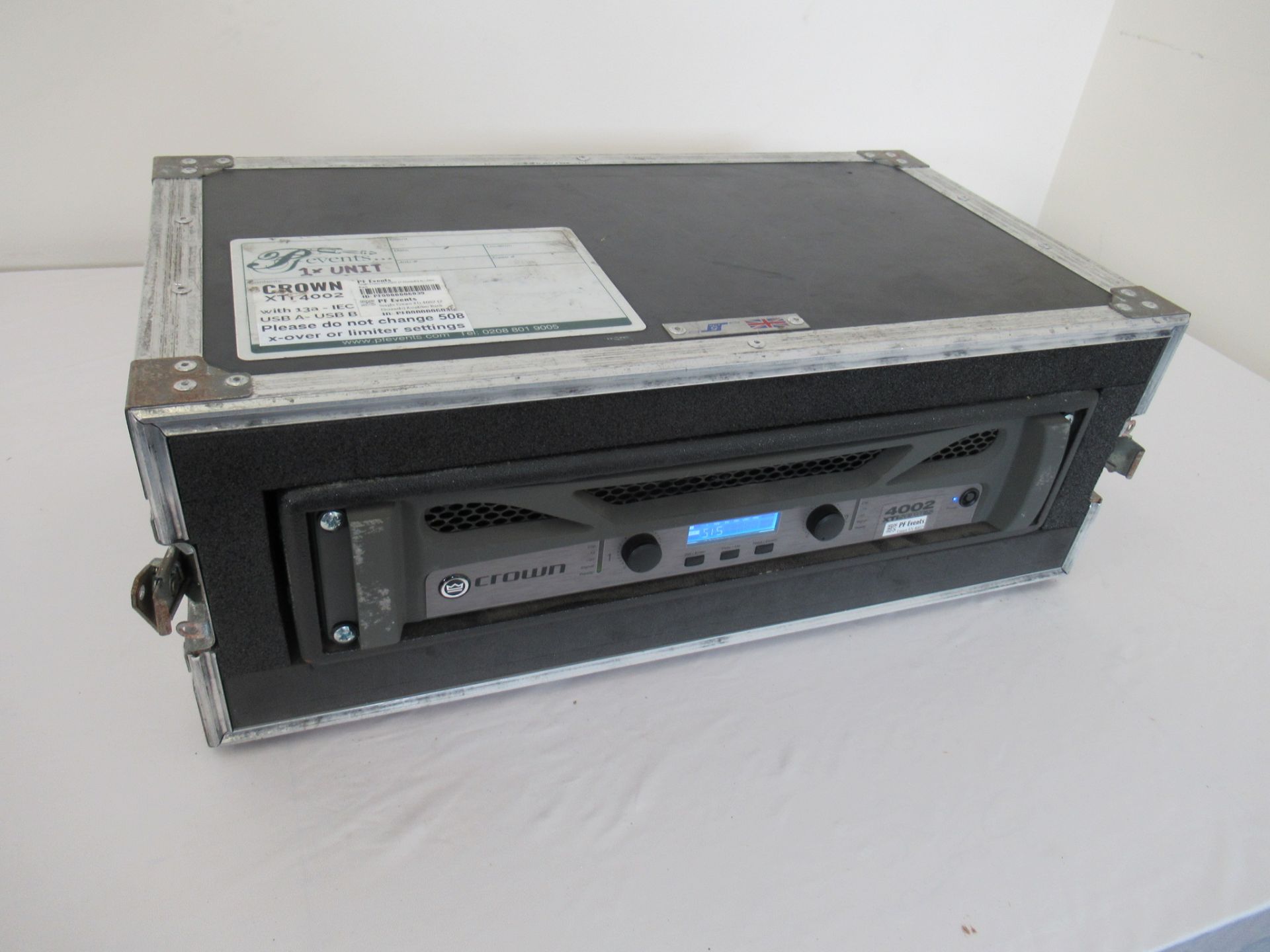 Crown Audio XTi 4002 Two-channel power amplifier1200W @ 4ohmsMounted in ...