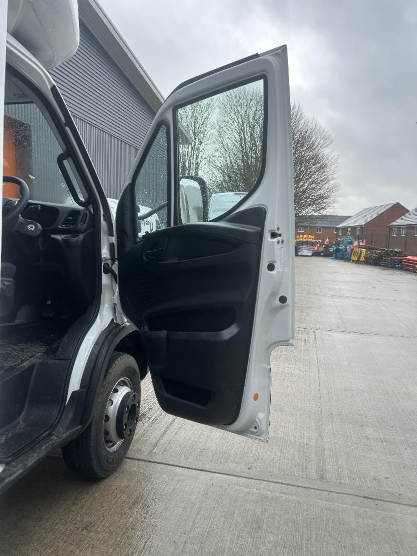 PN74 XXB DAILY 70C18 DIESEL 3.0 Business Box Van 4100 WB Hi ...