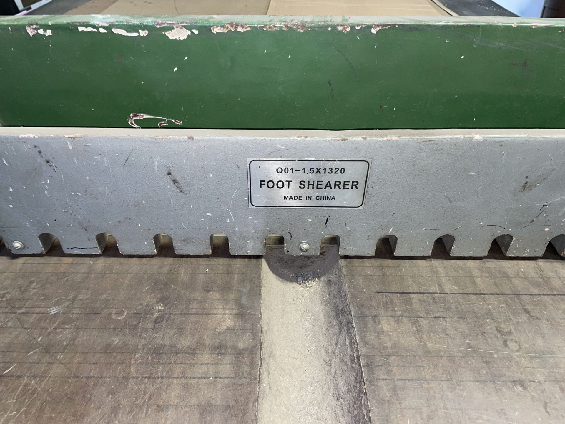 Foot Shear, Q01-1.5X1320, 52" Capacity, Feed Table