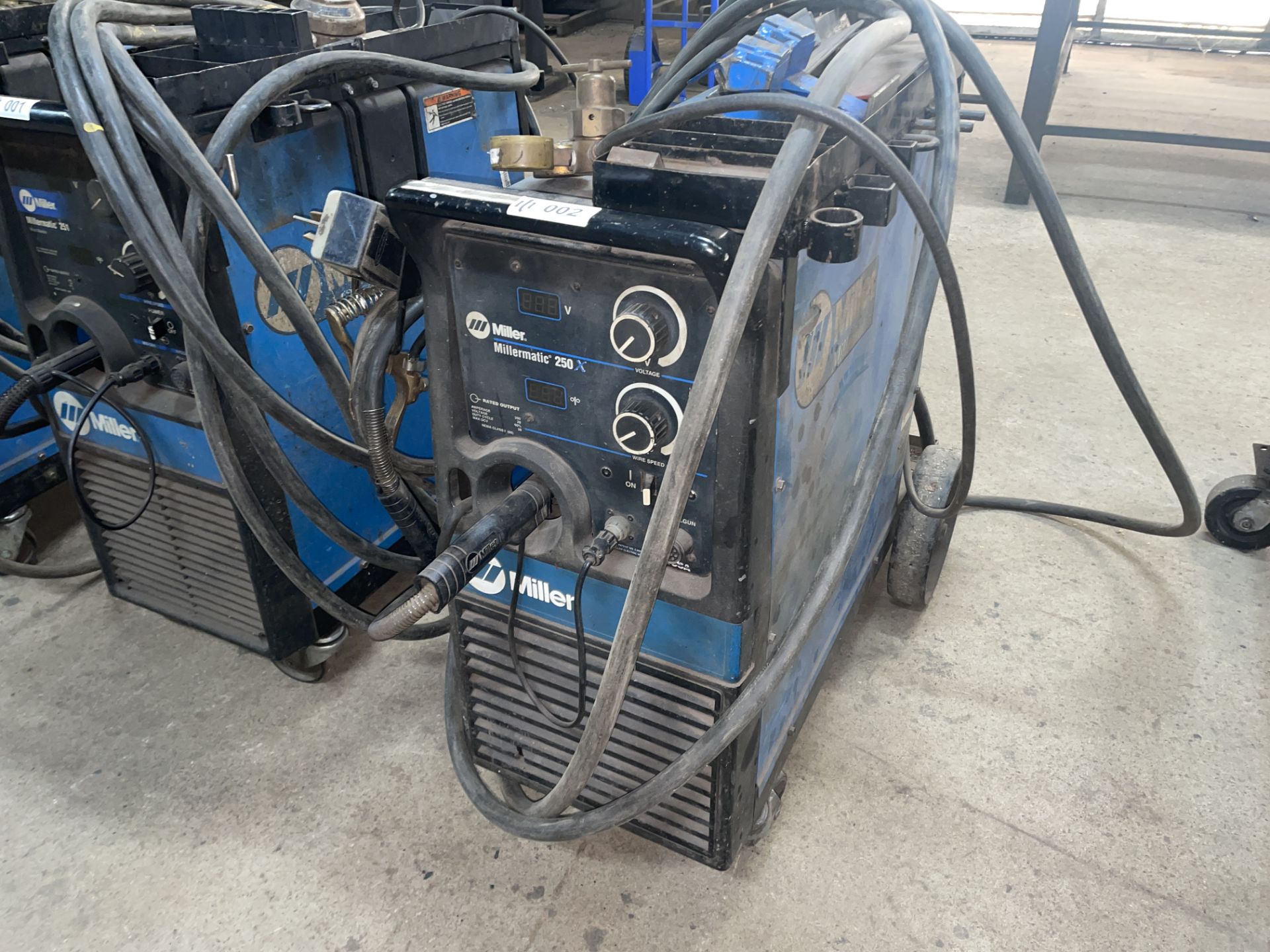 Miller Millermatic 250X Wire Welder, Portable, Rated Output 200 Amps ...