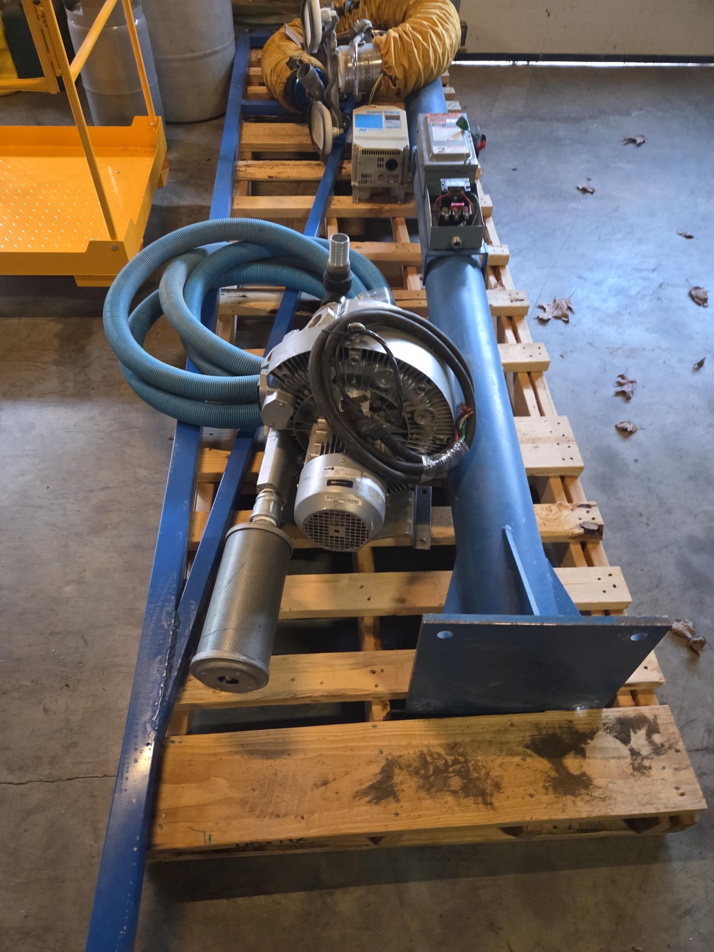 Anver Vacuum lift with Free Standing Gorbel Jib crane Post 11' 6" Arm ...