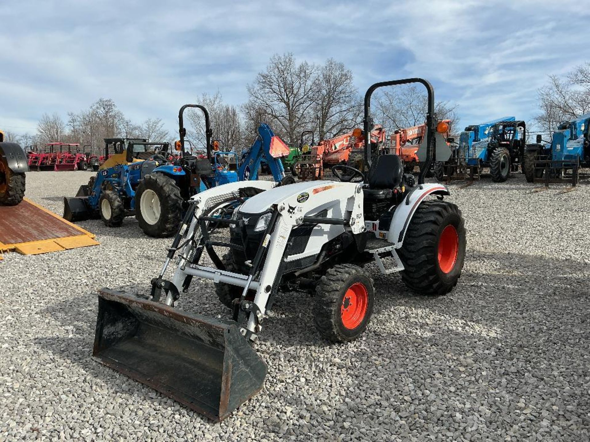 Year: 2019 Make: Bobcat Model: CT2025 Drive Train: Bucket Type/Size: 56 ...