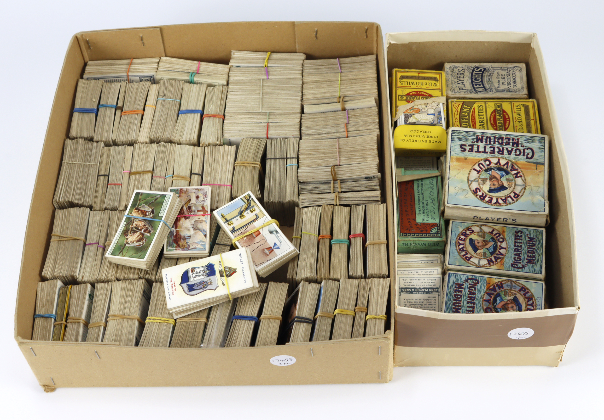 Cigarette cards - large selection of loose cards in tray and shoebox ...