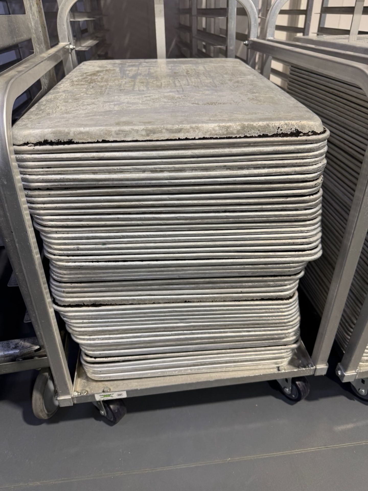 Lot Tray Carts and Trays {Tag:185116}