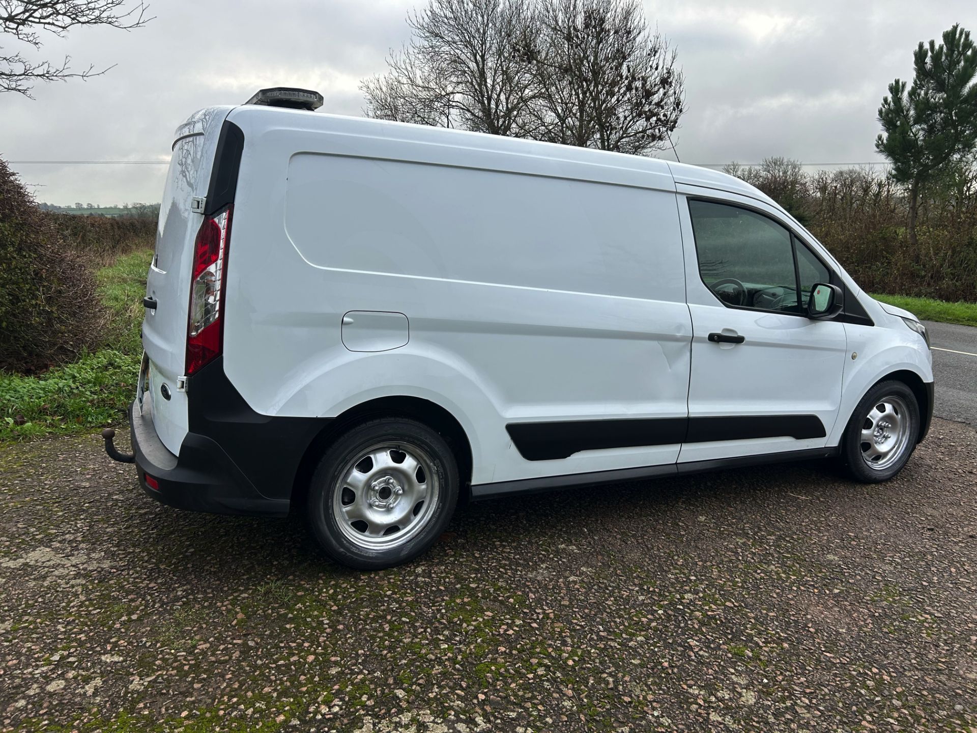 FORD TRANSIT CONNECT 1.5 EBL 120 210 L2 LEADER (69 REG) 1 OWNER FROM ...