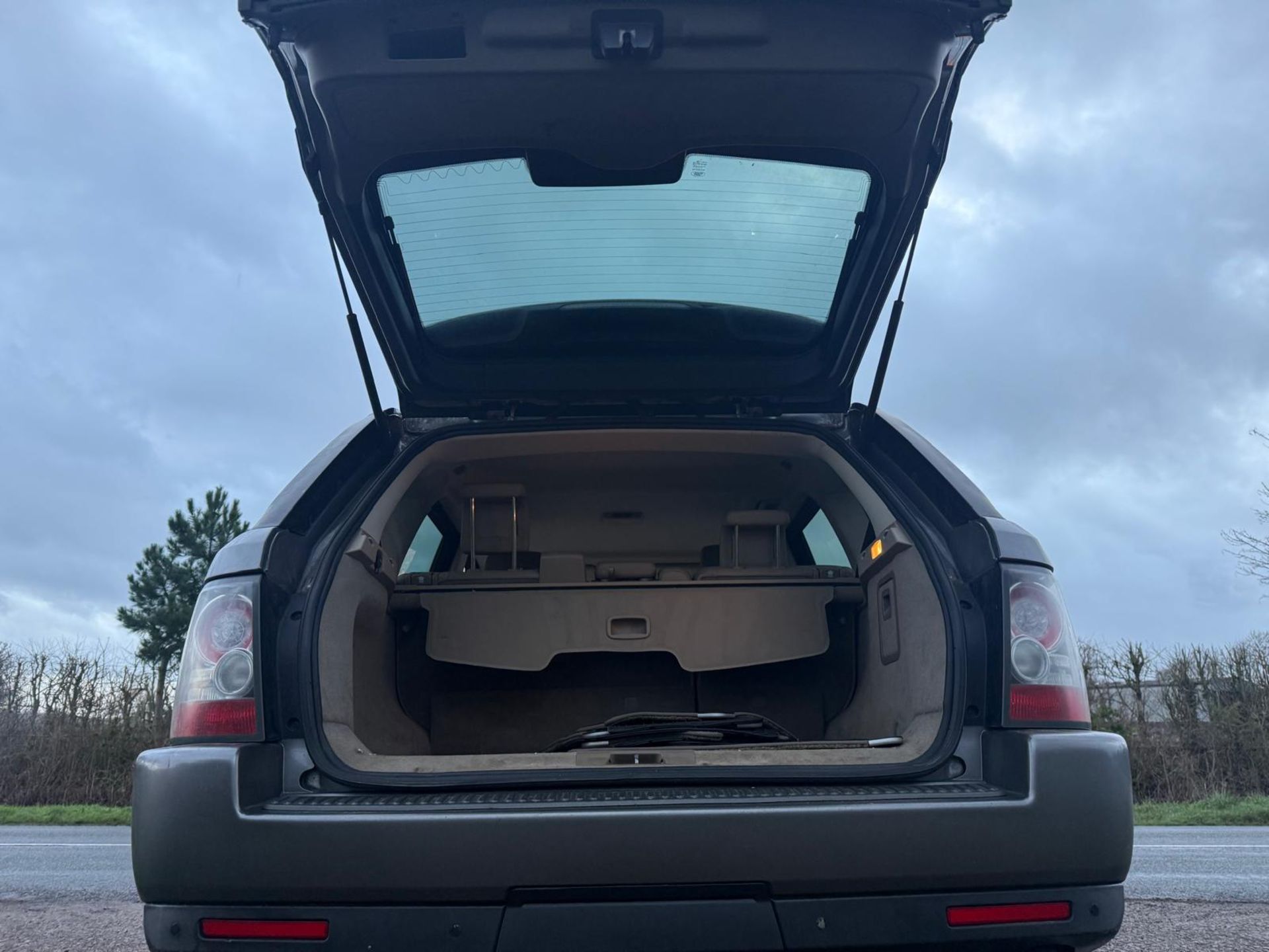 RANGE ROVER SPORT 3.0 TDV6 SE AUTOMATIC (59 REG) * SERVICE HISTORY ...