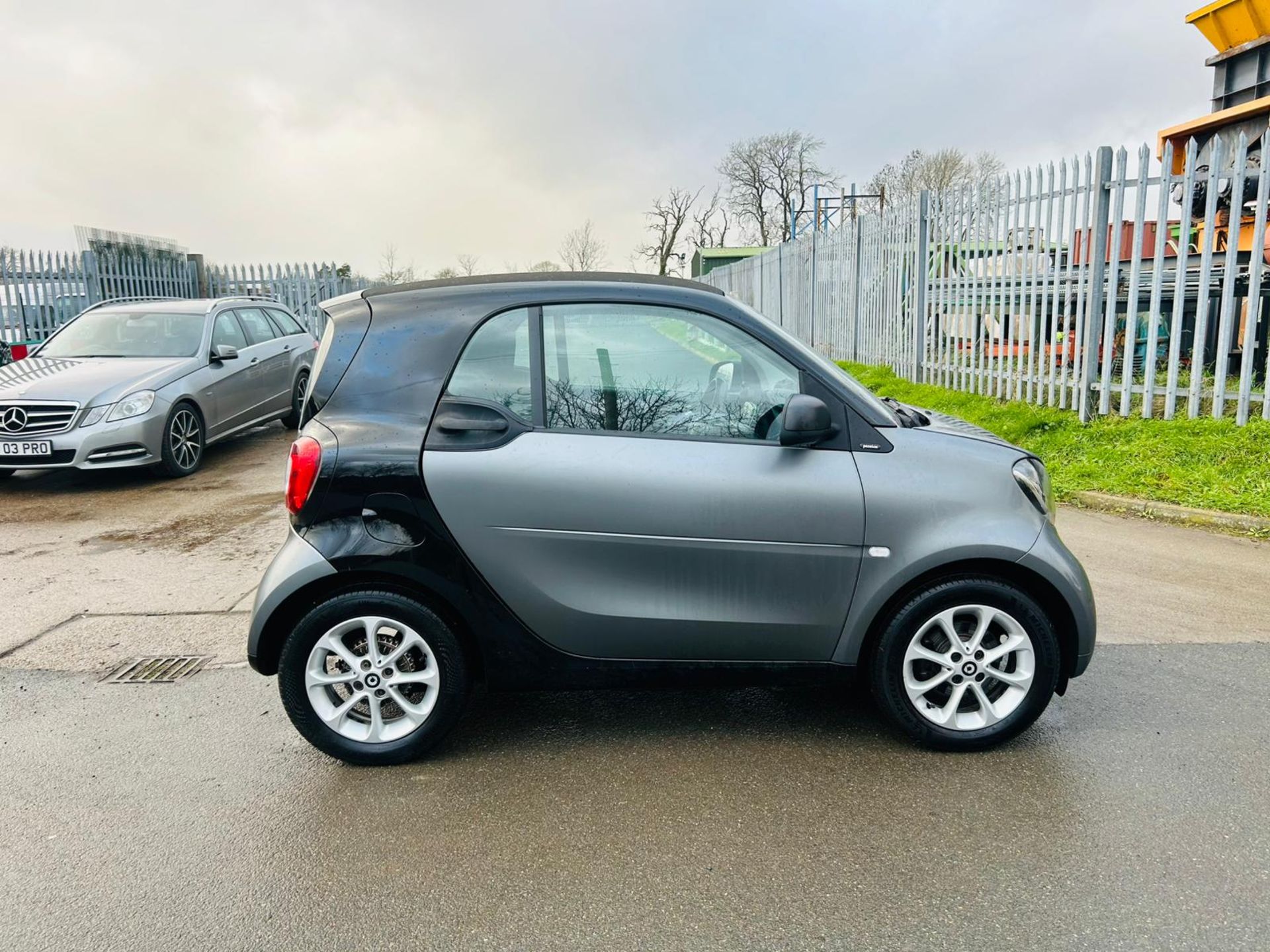 SMART FORTWO PASSION *AUTO S/S * (68 REG) AIR CONDITIONING 2 OWNERS ...