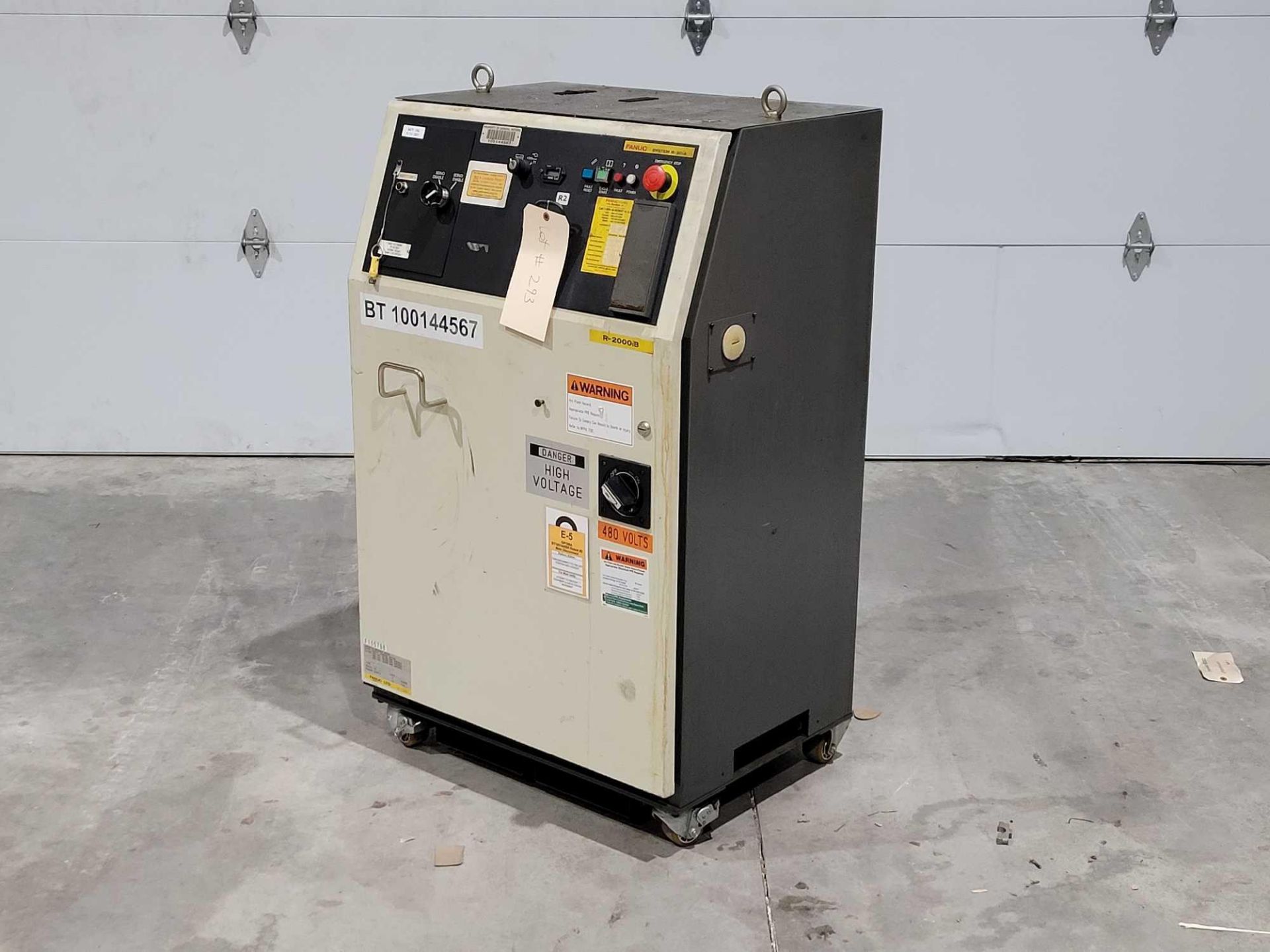 FANUC ROBOT CONTROL CABINET A05B-2535-B055 SYSTEM R-30IA / LOT WEIGHT ...