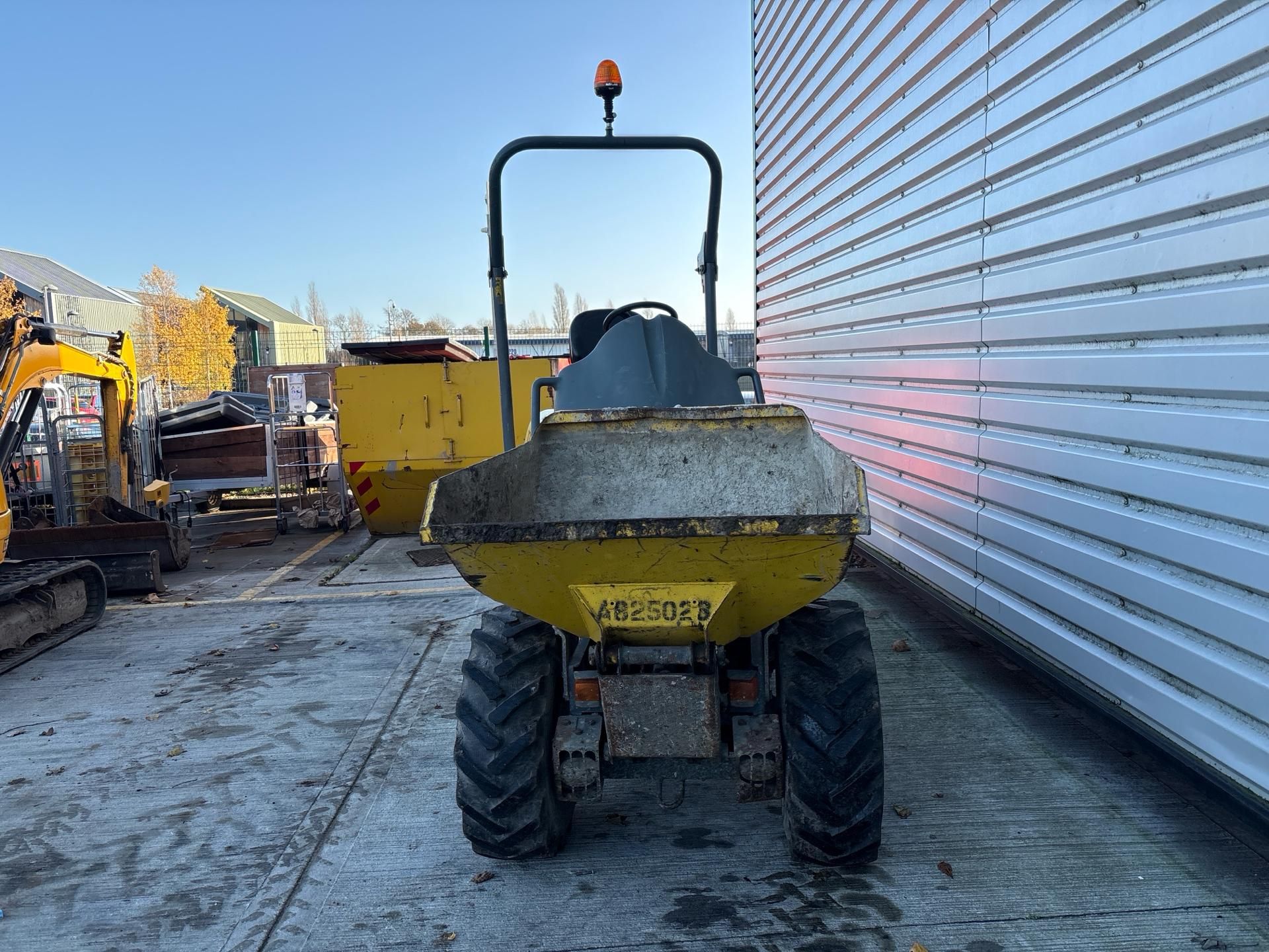 1.0T Wacker Neuson 4WD BUYERS PREMIUM IS 15% ON THIS LOT Hydraulic Lift ...