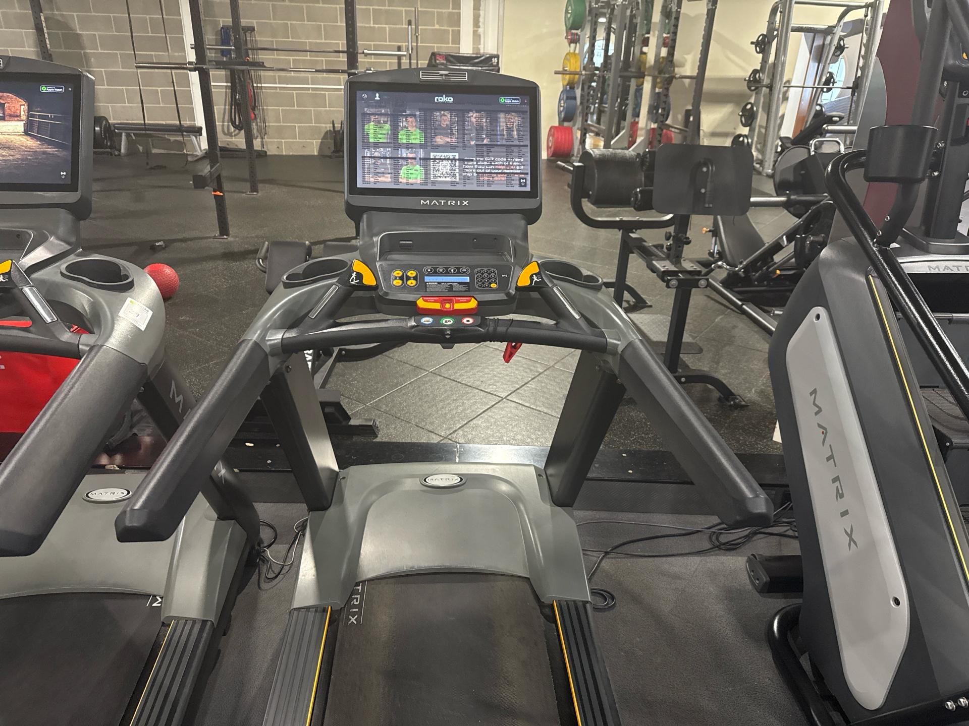 Matrix Ultimate Deck Treadmill Approximate Dimensions: Height - 165cm ...