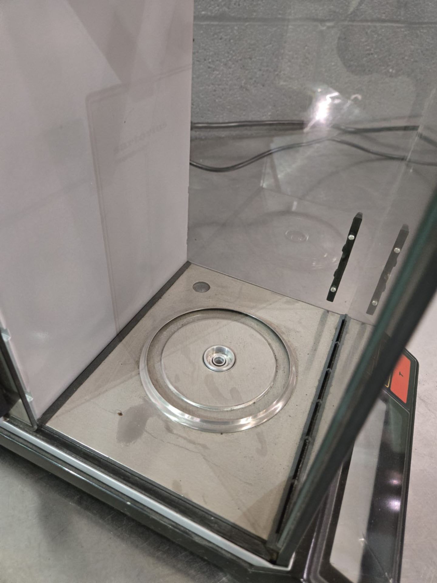 Sartorius analytical Balance, model R160P, serial# 37100038.
