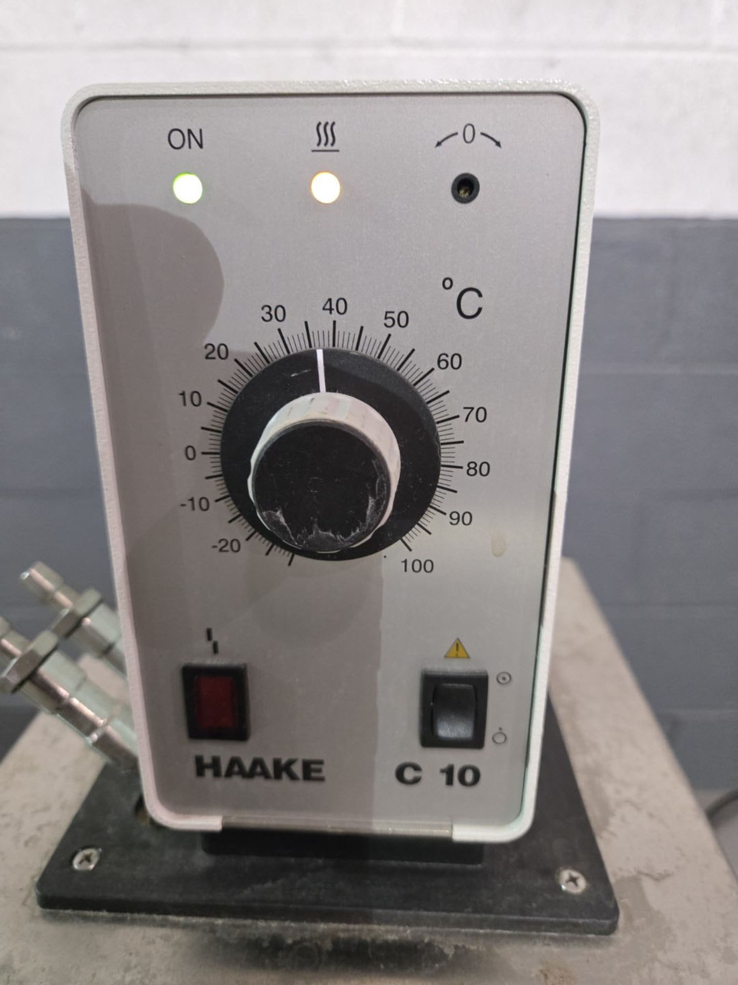 Haake circulating water bath, model 002-4354, serial# 12000002822/001.
