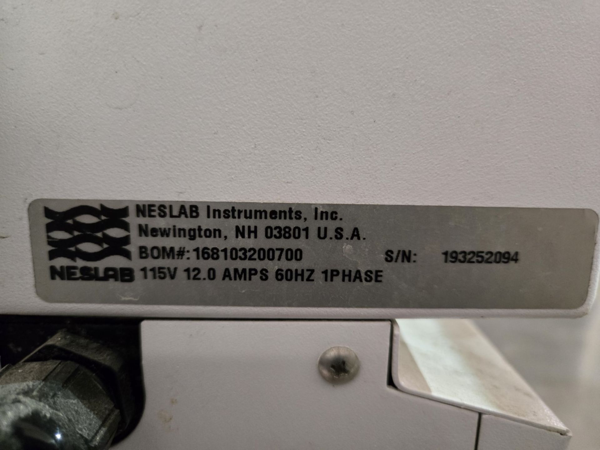 Neslab recirculating chiller, model 168103200700, serial# 19325094.