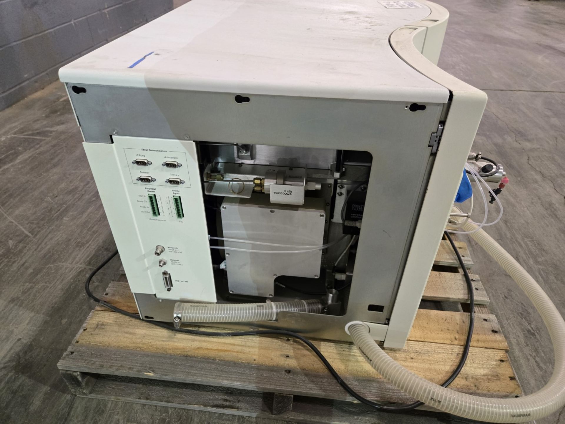 Finnigan Mat mass spectrometer system, Model LCQ, serial# LC000156.