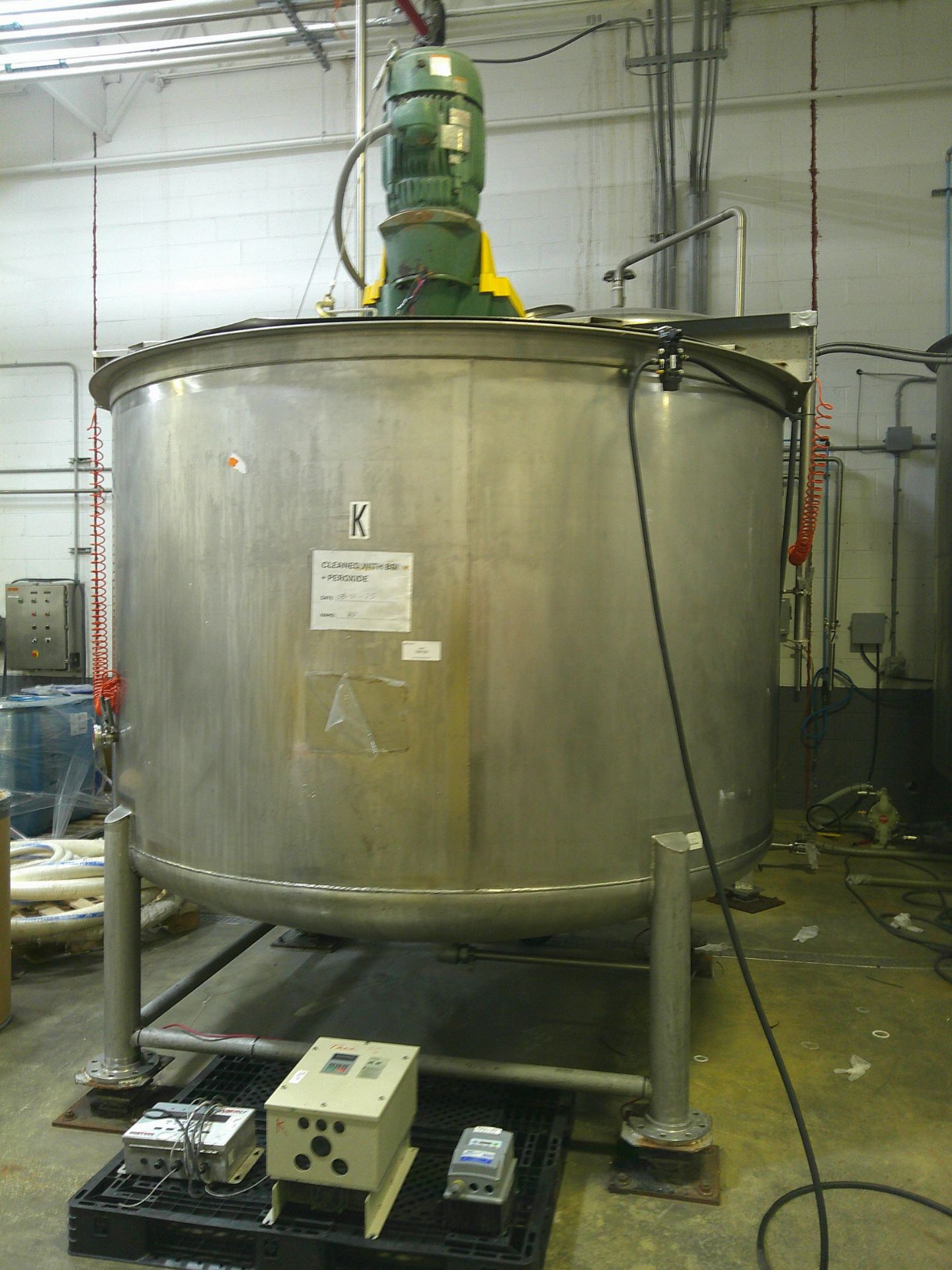 Stainless Steel Tank with Mixer & Controls, Load Cells, and Digital ...
