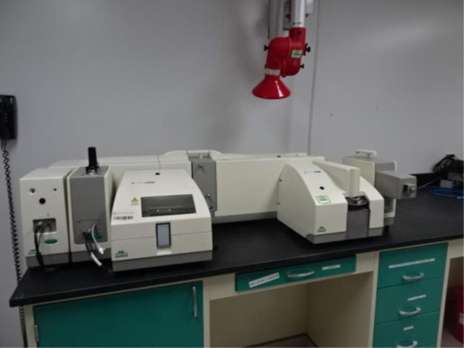 Malvern 2000 Laser Diffraction Particle Size Analyzer with (1) Malvern ...