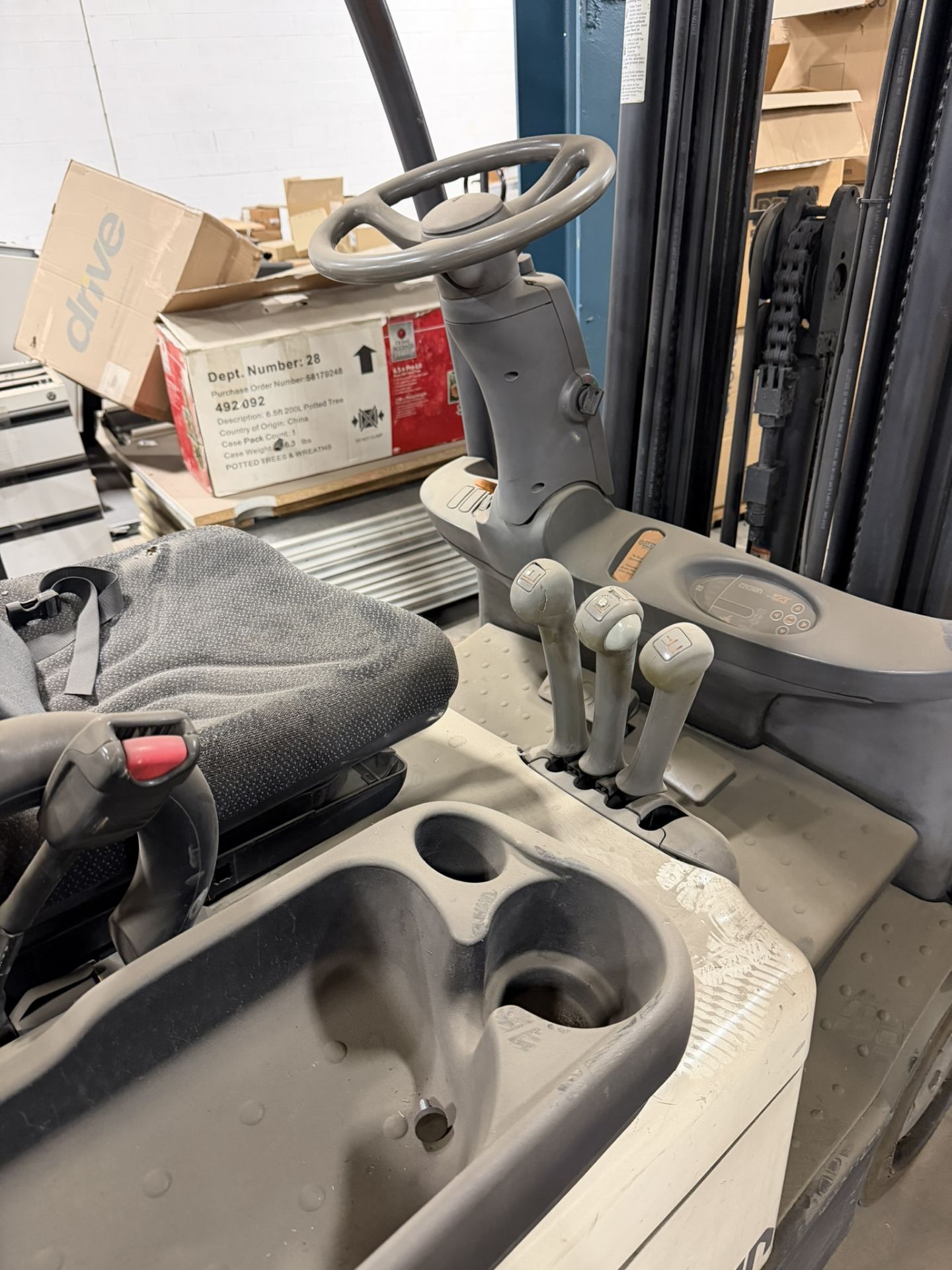 Crown Model SC4520-30, 3-Wheel Electric Fork Lift, 3,000 Lbs. Capacity ...