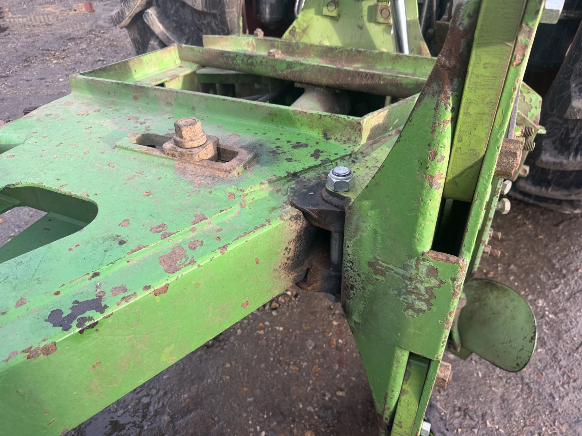 1996 Dowdeswell DP 1205 5 furrow reversible plough 4+1, 14" furrow ...