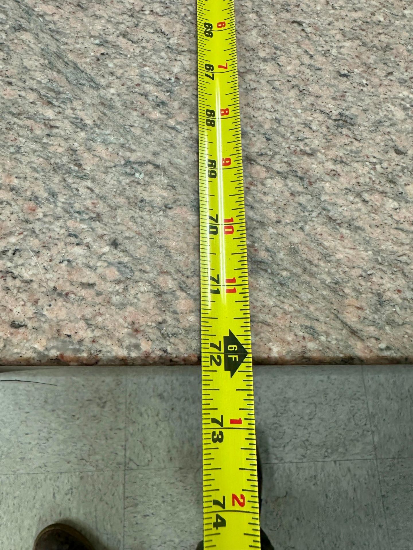 STARRETT CRYSTAL PINK GRANITE SURFACE PLATE WITH VIBRATION ISOLATION ...