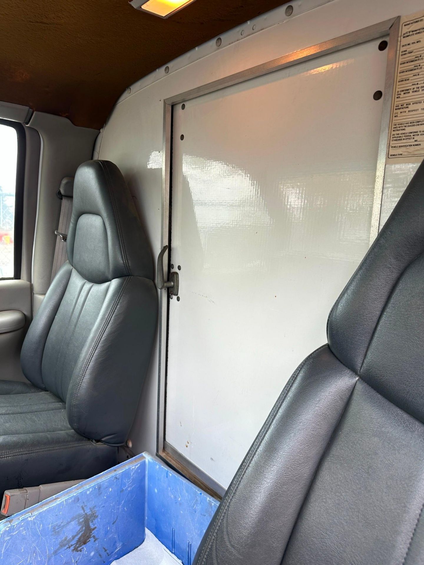 1997 CHEVY MODEL P30 1 TON BOX VAN WITH 5.7L V8 AND ROYAL TRUCK BODY ...
