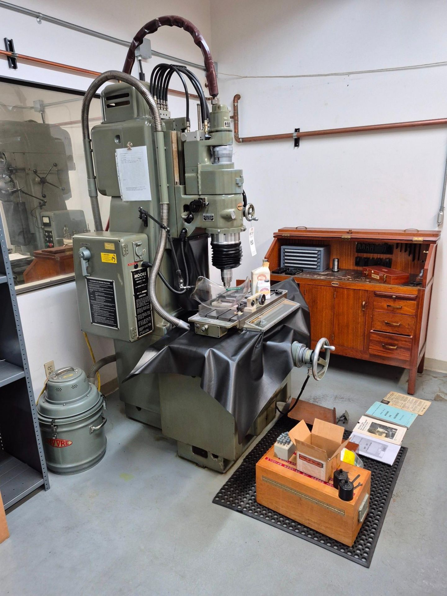MOORE MODEL G18 JIG GRINDER, 175,000 RPM VHS GRINDING HEAD, TOOLING ...