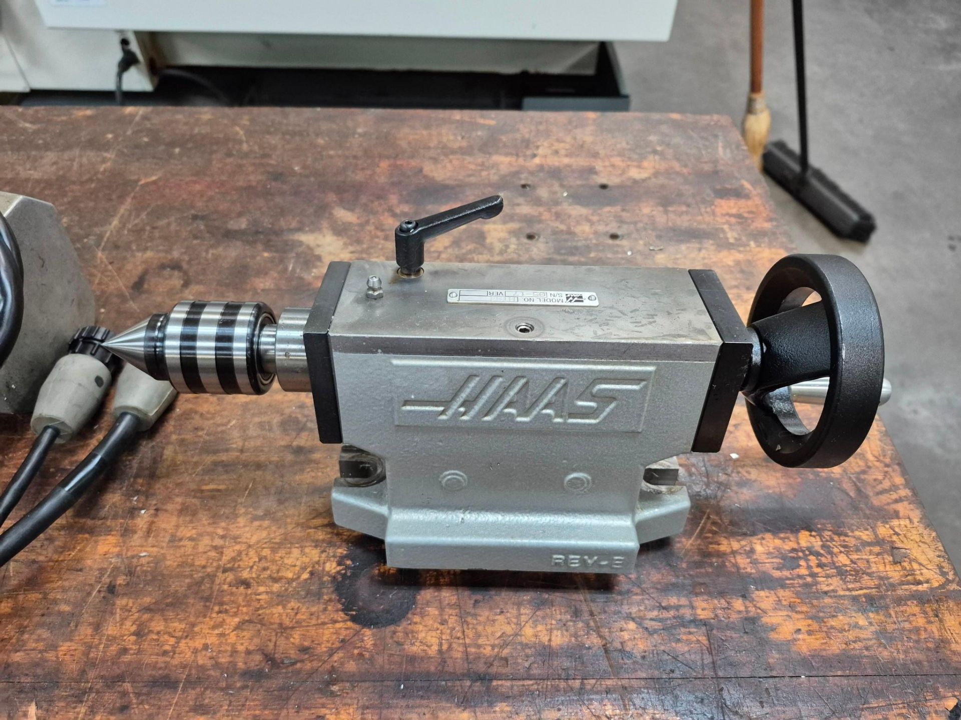 HAAS HA5C PROGRAMMABLE 5C INDEXER WITH HAAS BRUSHLESS ROTARY CONTROLLER ...