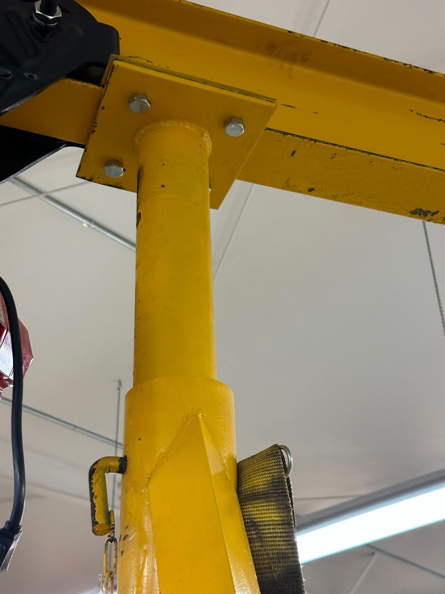 LIFTTECH MOBILE, 2 TON BRIDGE CRANE ON CASTORED WHEELS W/ 500LB WINCH ...