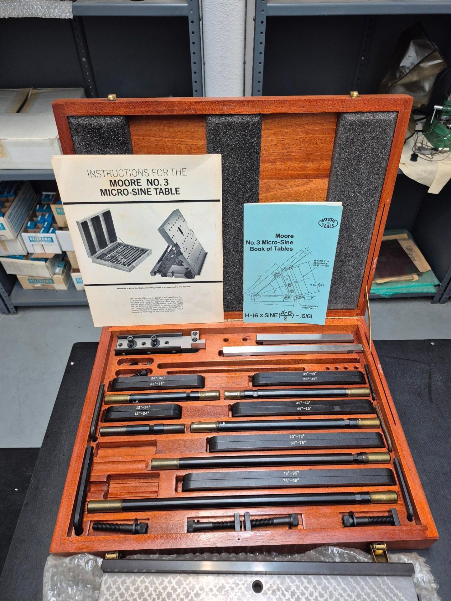 MOORE TOOLS, NO.3 MICRO SINE TABLE SET WITH MAHOGANY BOX OF ACCESSORIES ...