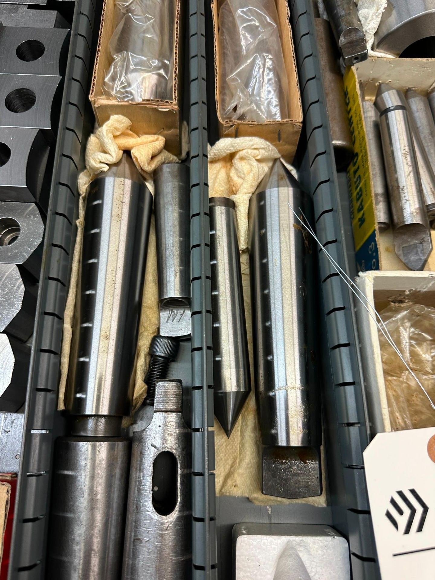 LATHE CENTERS, TAPER SLEEVES, ADAPTERS, STEP BLOCKS, V-BLOCKS, TAPERED ...