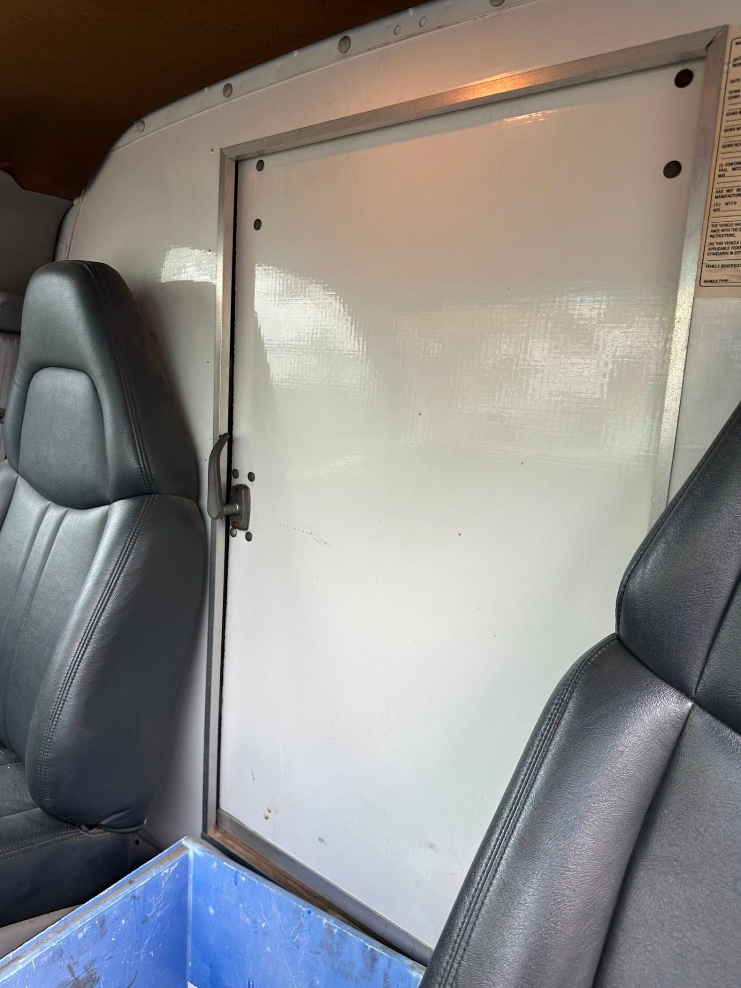 1997 CHEVY MODEL P30 1 TON BOX VAN WITH 5.7L V8 AND ROYAL TRUCK BODY ...