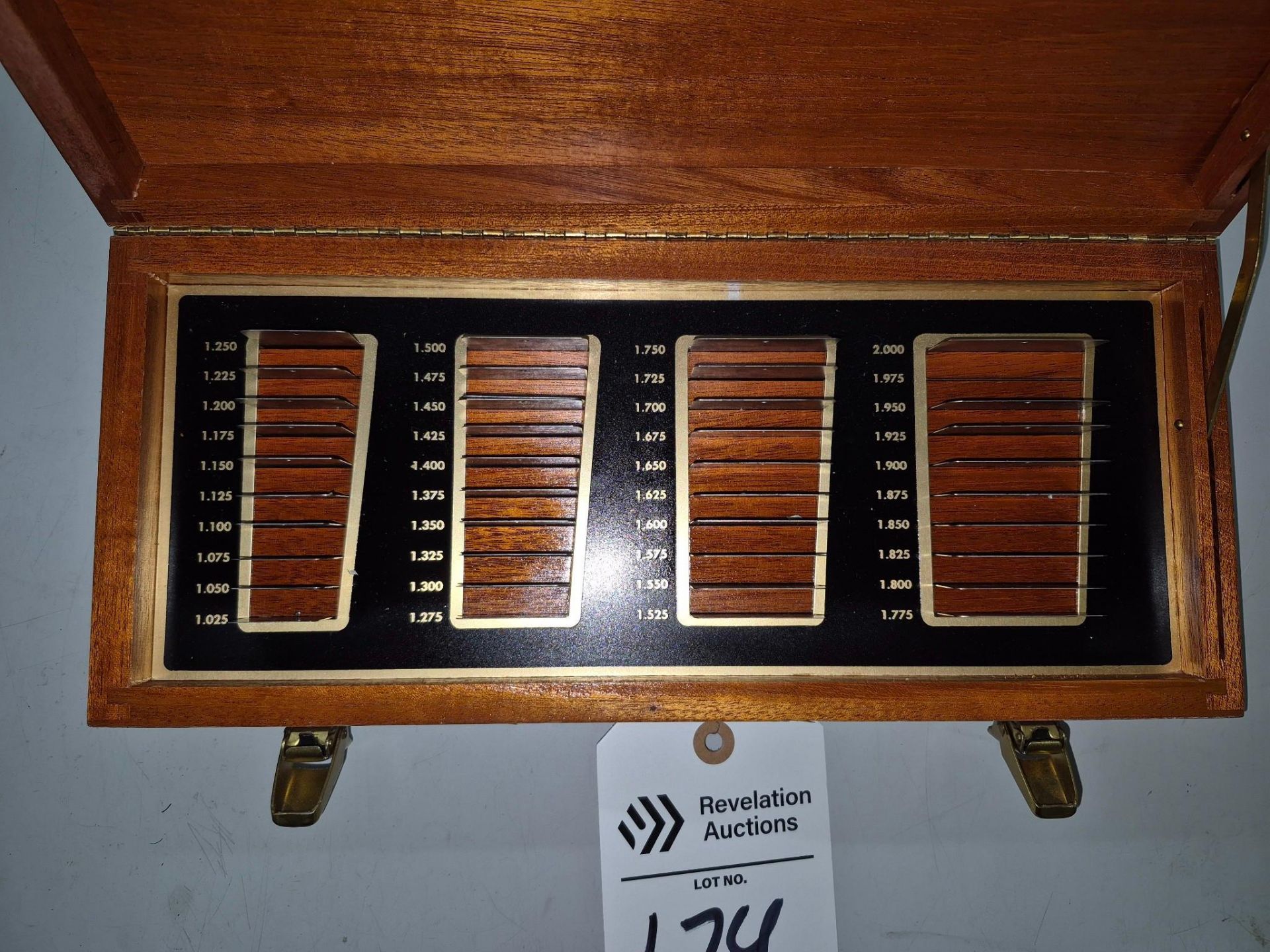 MOORE TOOLS MACHINING GAUGE BLOCK SET 1.025-2.000