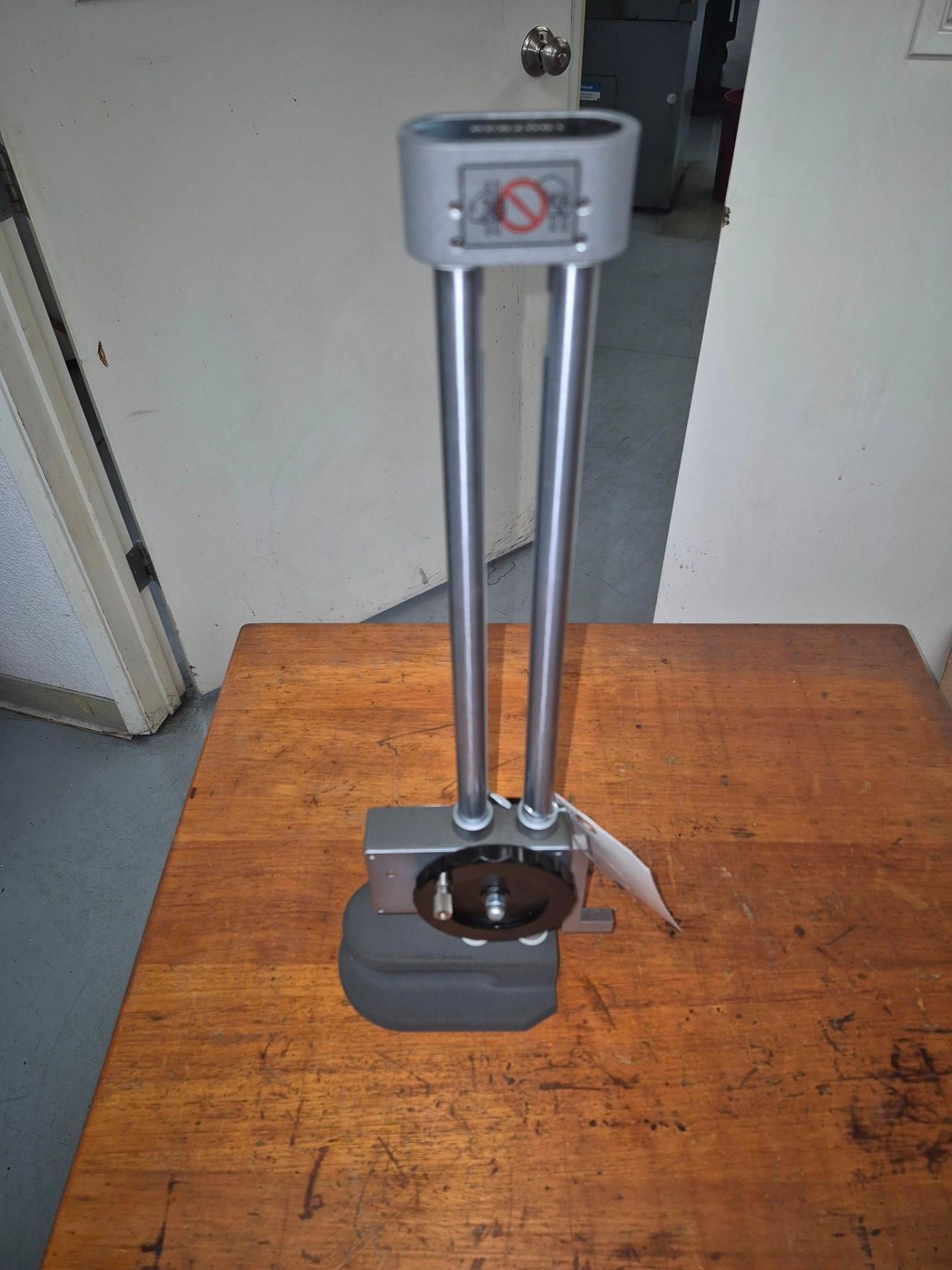 STARRETT HEIGHT GAUGE, NO.3259-12 SN: 1907839 RANGE: 0-12" 0.001"