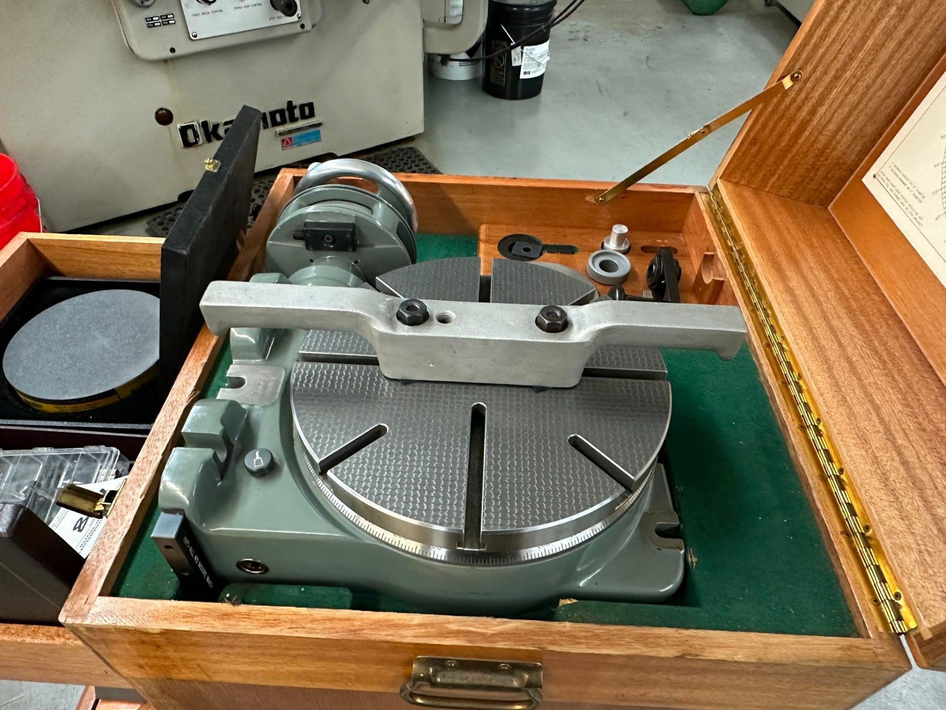 MOORE TOOLS ULTRA-PRECISE ROTARY TABLE LRT2669 TABLE DIAMETER: 10 7/8 ...