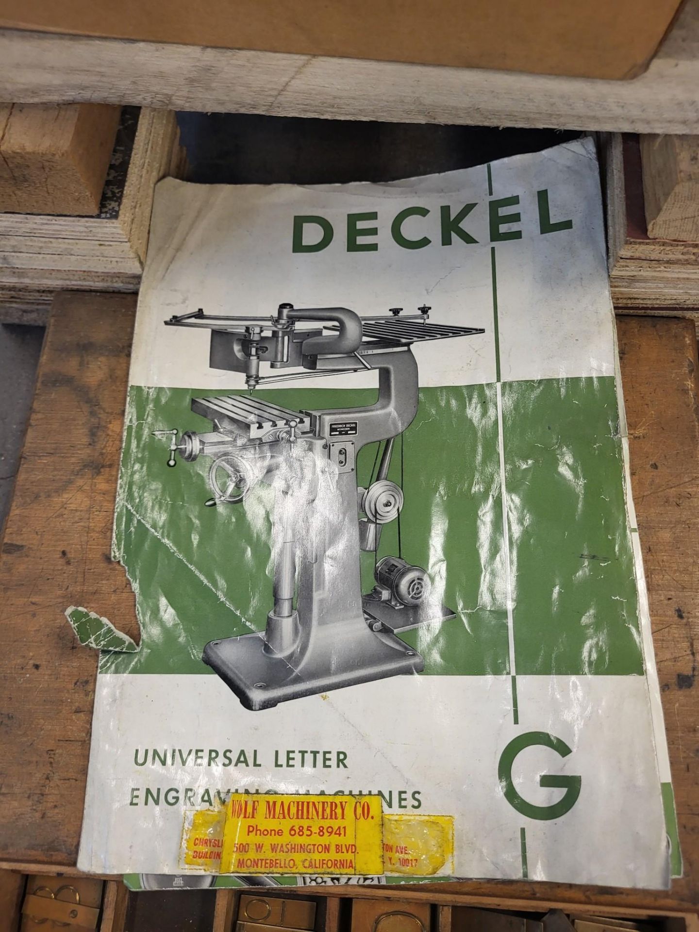 FRIEDRICH DECKEL GK21 UNIVERSAL ENGRAVING AND COPY MILLING MACHINE