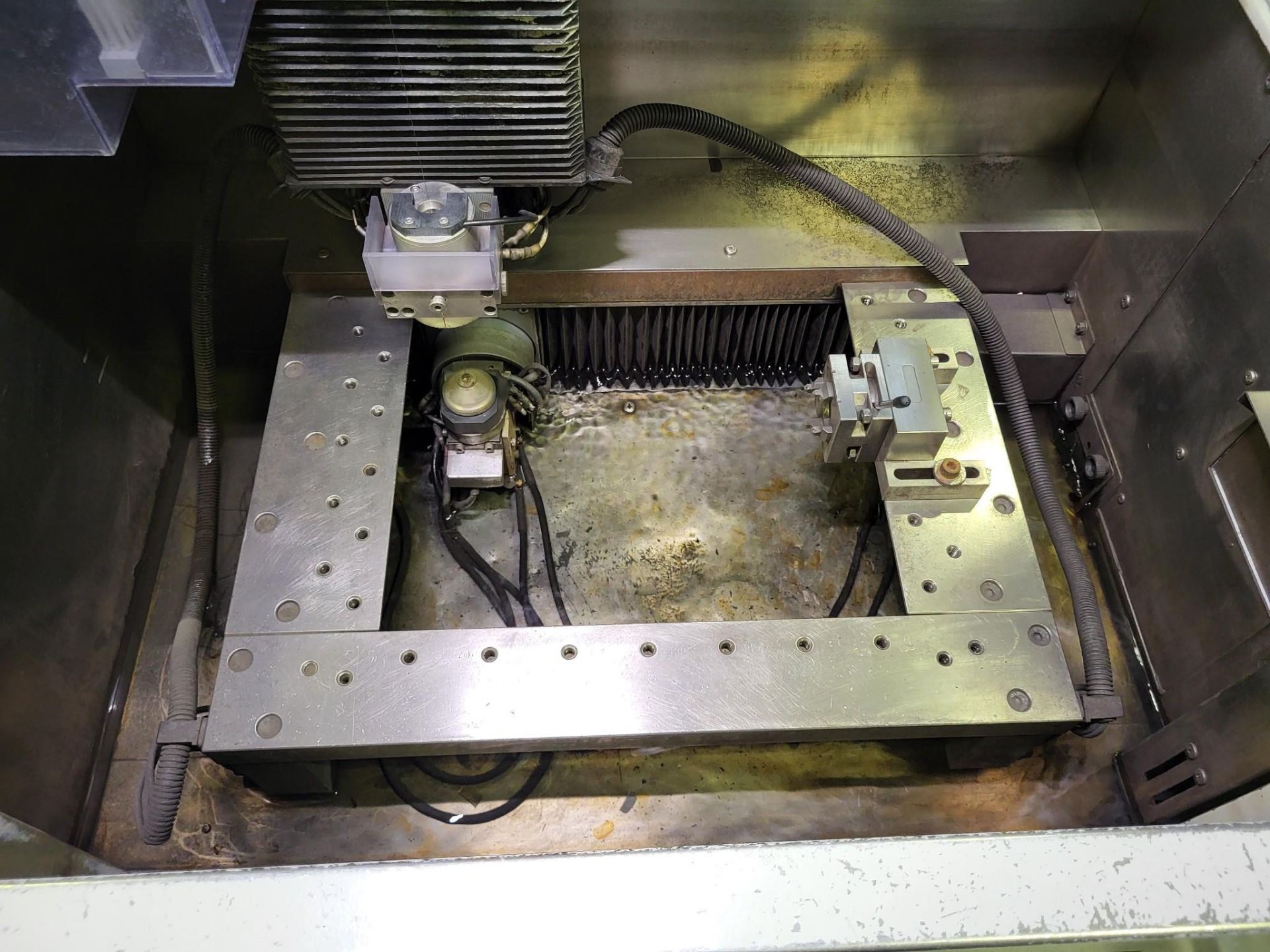 2003 FANUC ROBOCUT ALPHA OIC 7" CNC WIRE EDM WITH AUTO WIRE THREAD ...