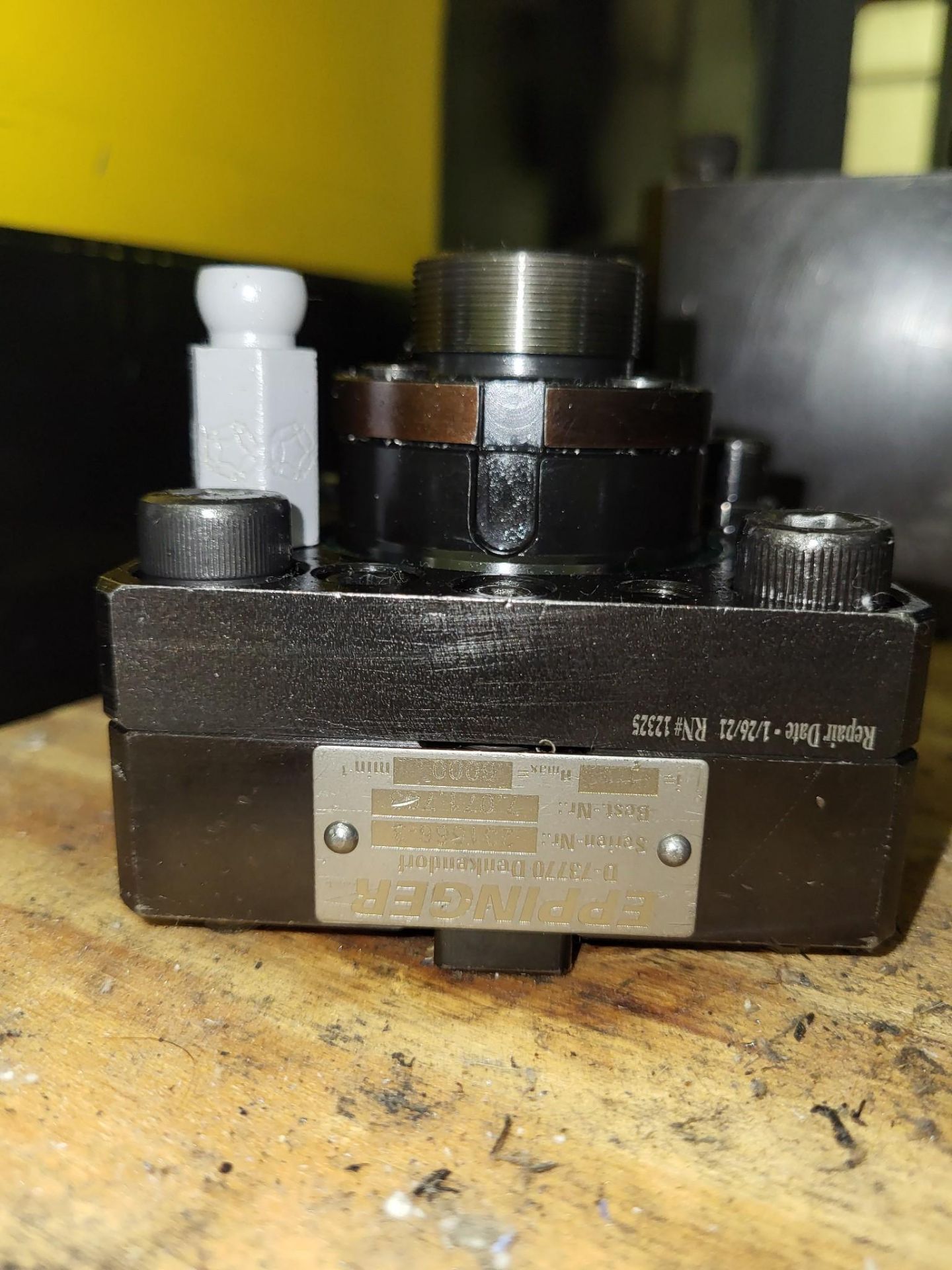 ASSORTED COLLET CHUCKS AND LIVE TOOL HOLDERS FOR PUMA 2500 Item ...