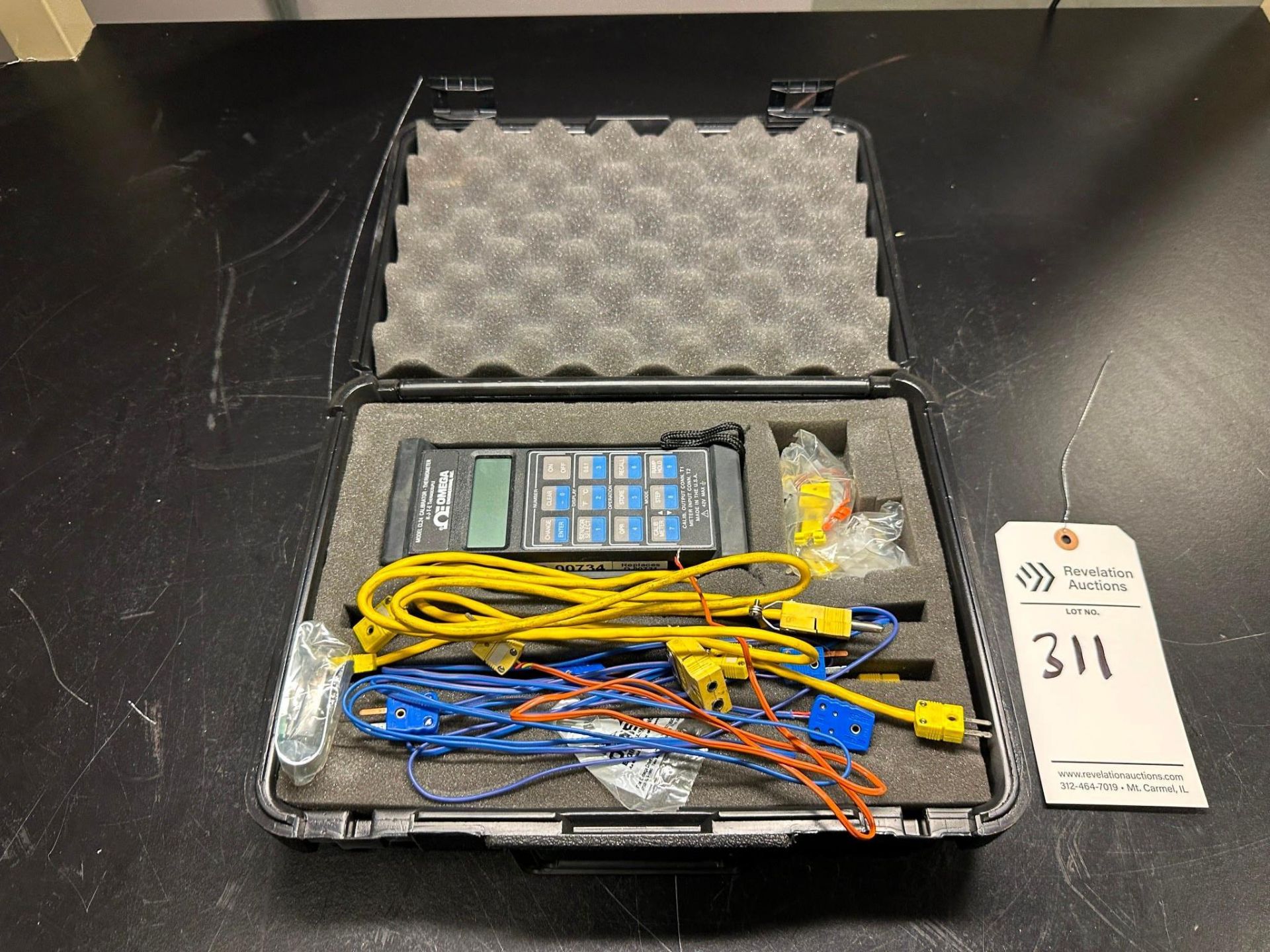 OMEGA CL-24 CALIBRATOR AND THERMOMETER Item Location - Colorado Springs, CO