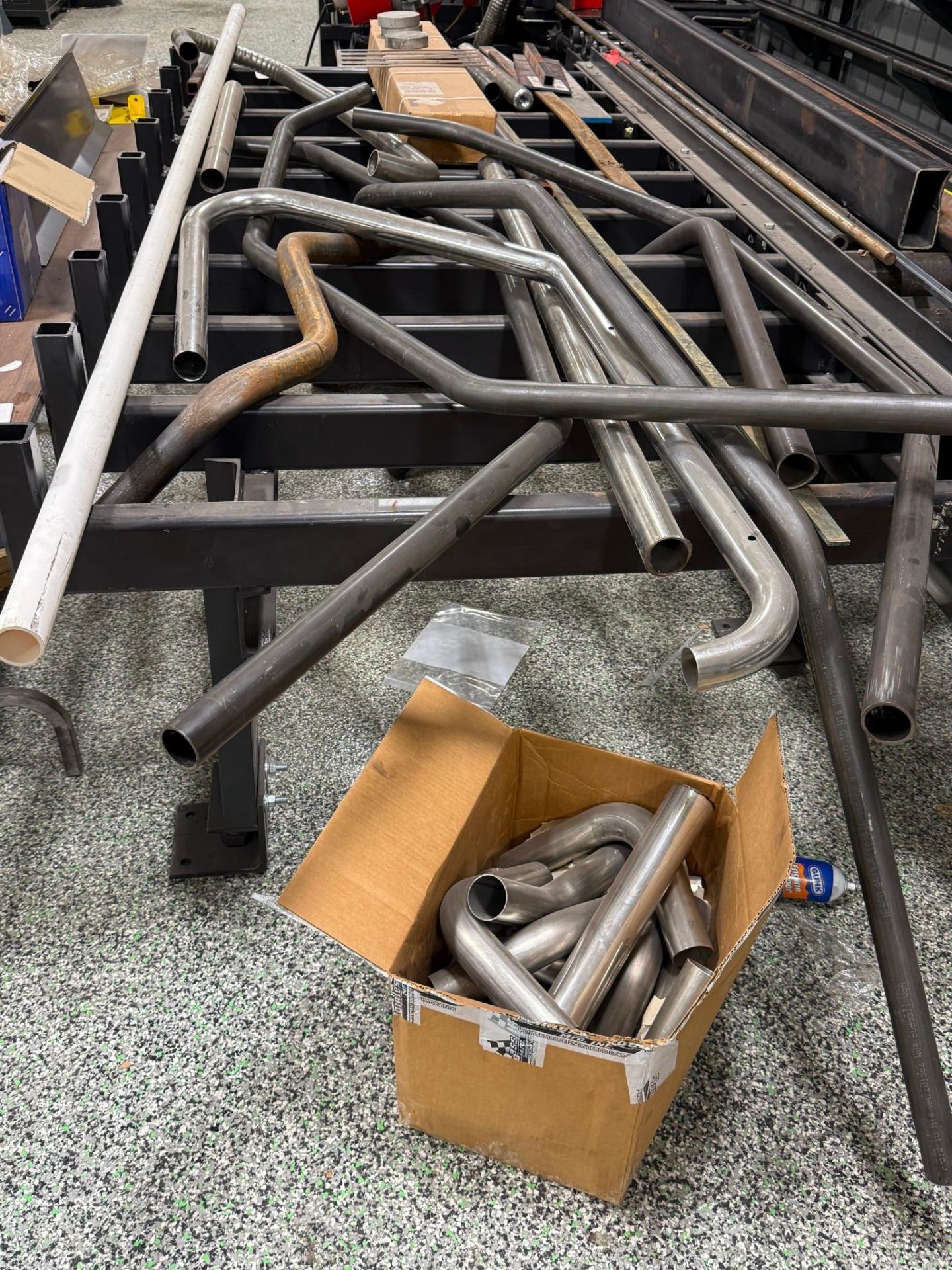 WELDED STEEL FLAT MATERIAL RACK 10 ARMS: RECTANGULAR TUBING 110" L 50 ...
