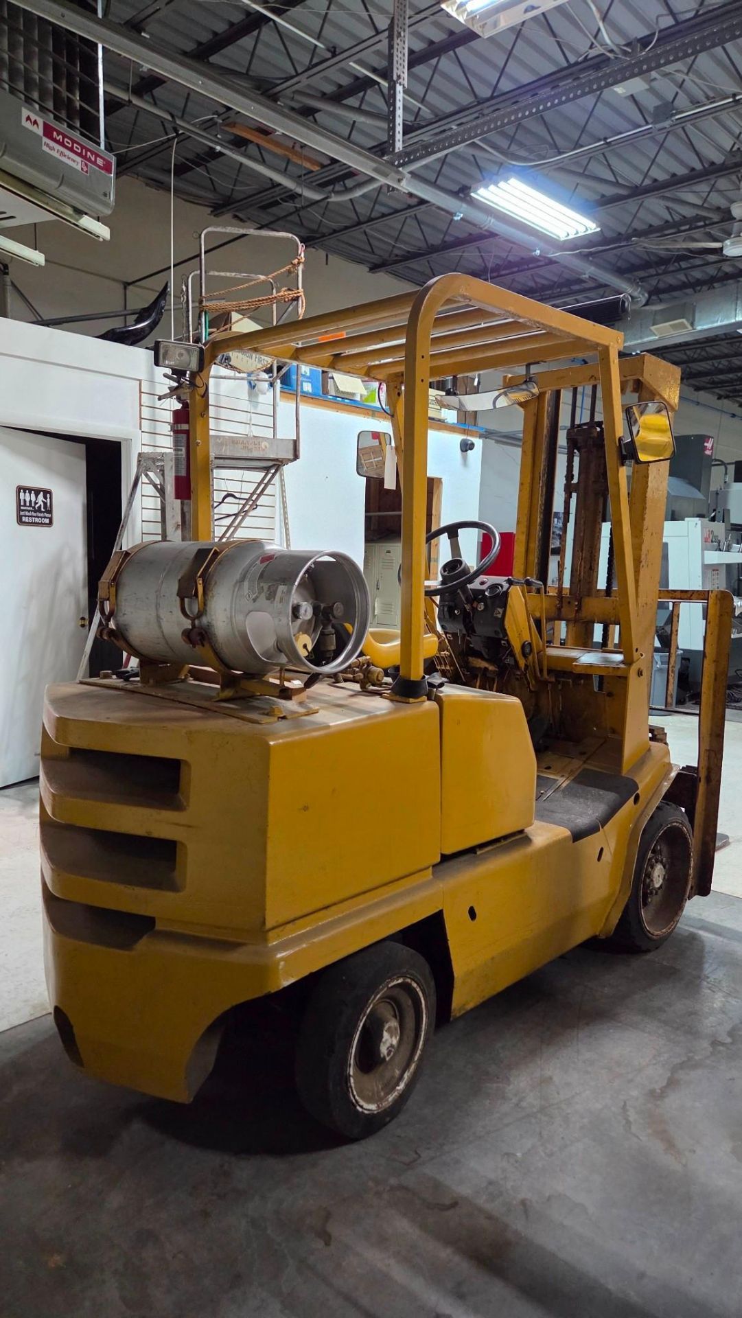 ALLIS CHALMERS AU-1593 4500 LB CAPACITY PROPANE FORKLIFT SPECIFICATIONS ...