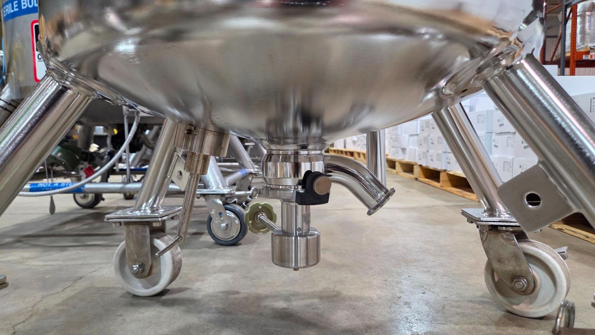80 GALLON STAINLESS STEEL REACTOR TANK SN: S102610 VESSEL MAWP: 30PSI ...
