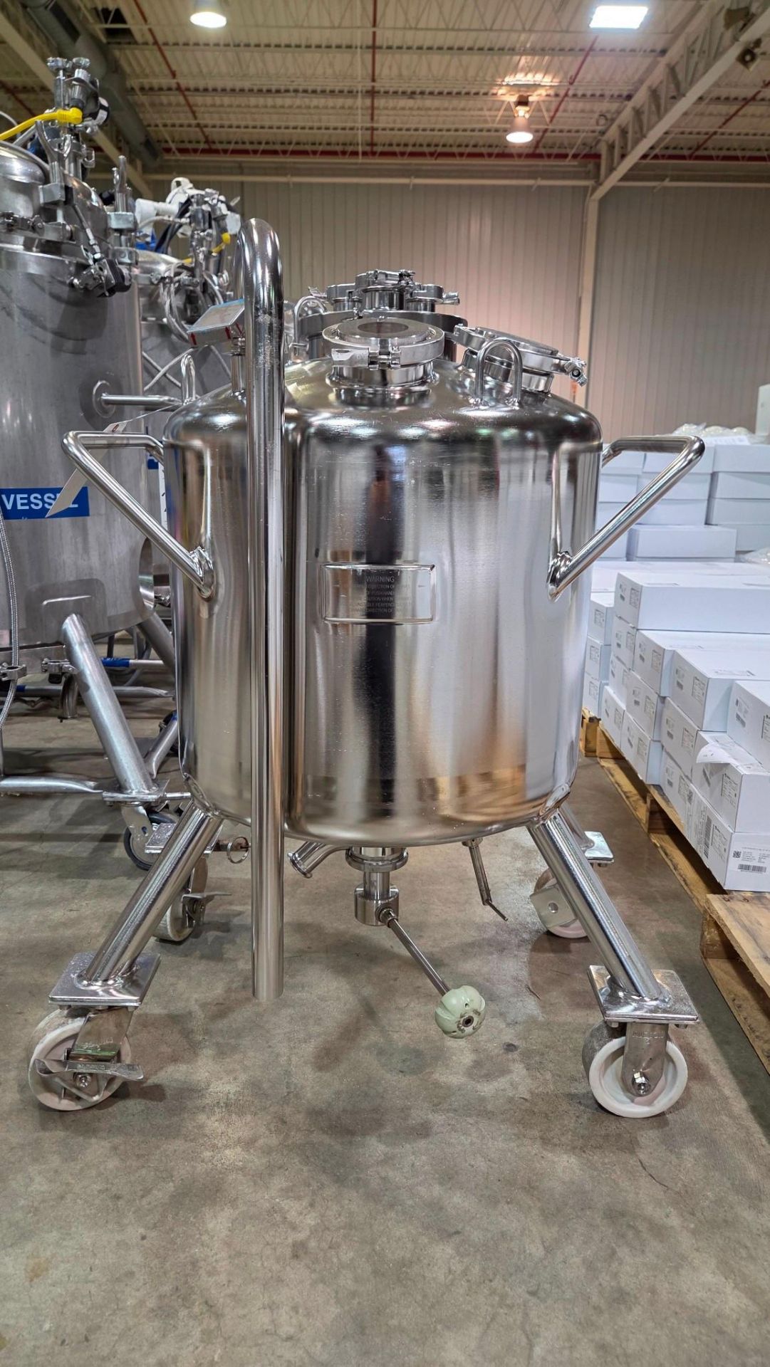 80 GALLON STAINLESS STEEL REACTOR TANK SN: S102610 VESSEL MAWP: 30PSI ...