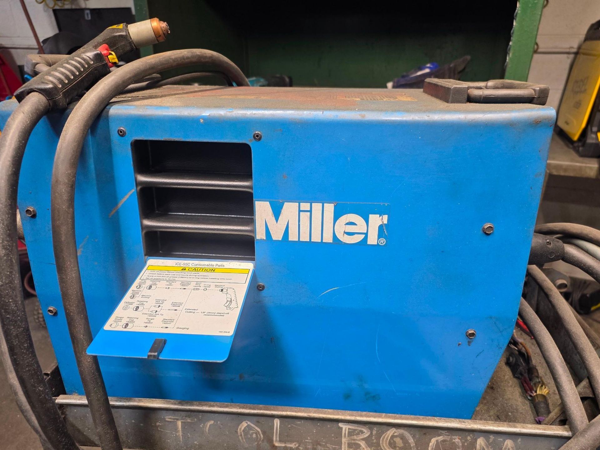 MILLER SPECTRUM 2050 PLASMA CUTTER Item Location - Jackson, MI
