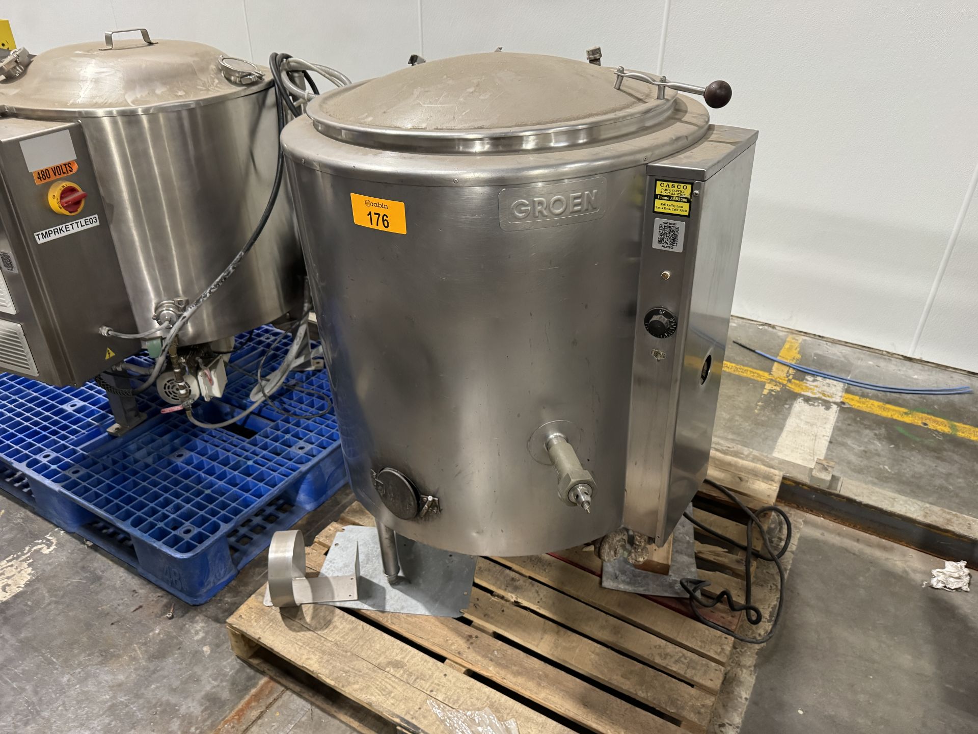 Groen Gas Cooking Kettle, model AH/I-40, s/n 711E, 40 gallon, 30 psi at ...