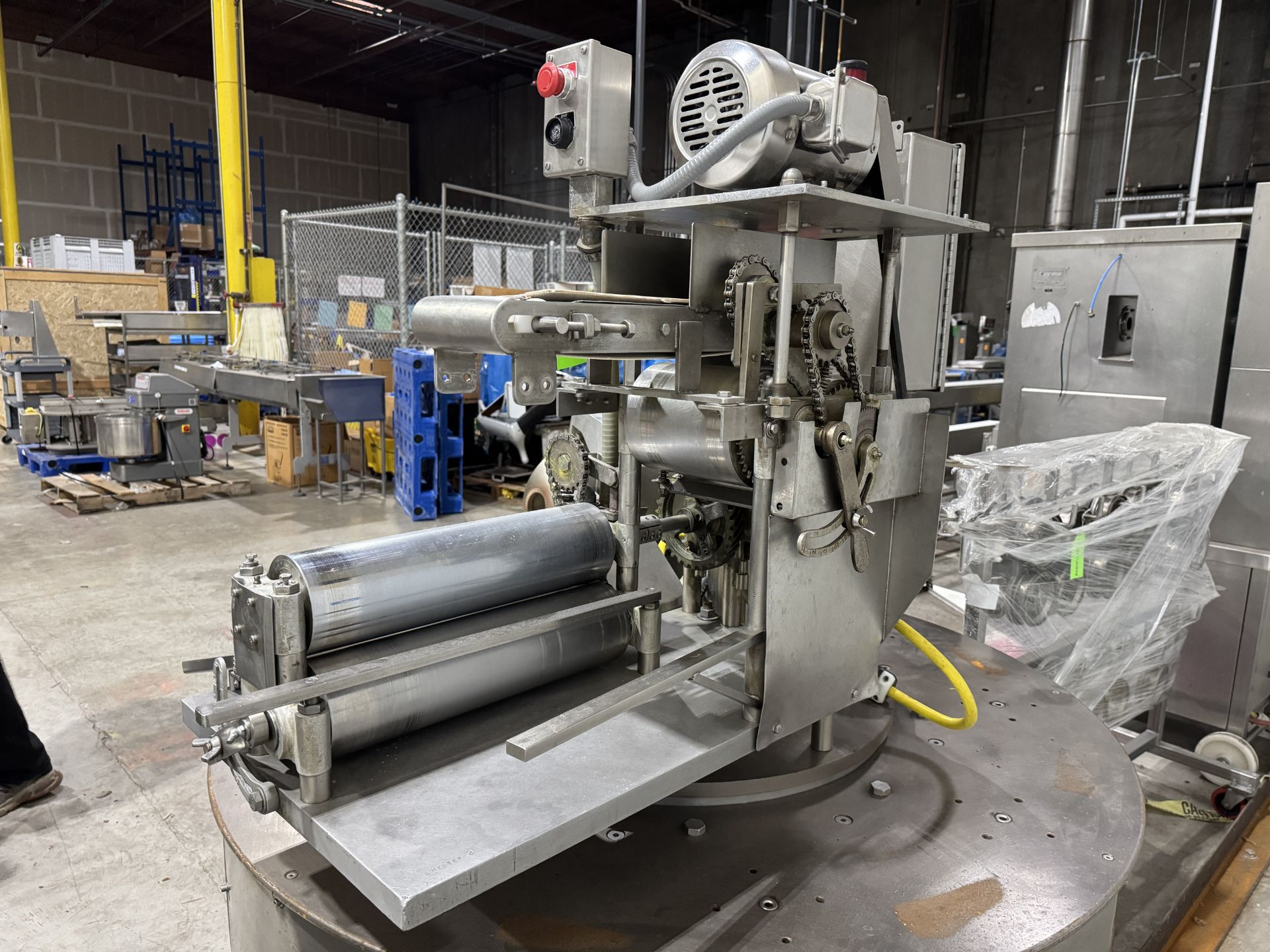 Artofex Pie Shell Machine, includes additional dough sheeting ...