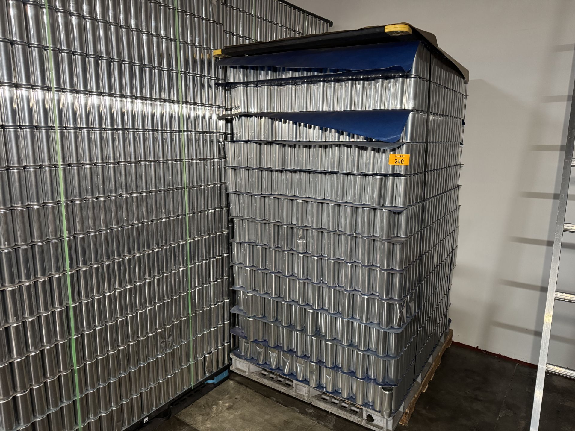 [LOT] of (10) pallets Ball 12oz Aluminum Cans, 202 neck, sleek, 8096pcs ...
