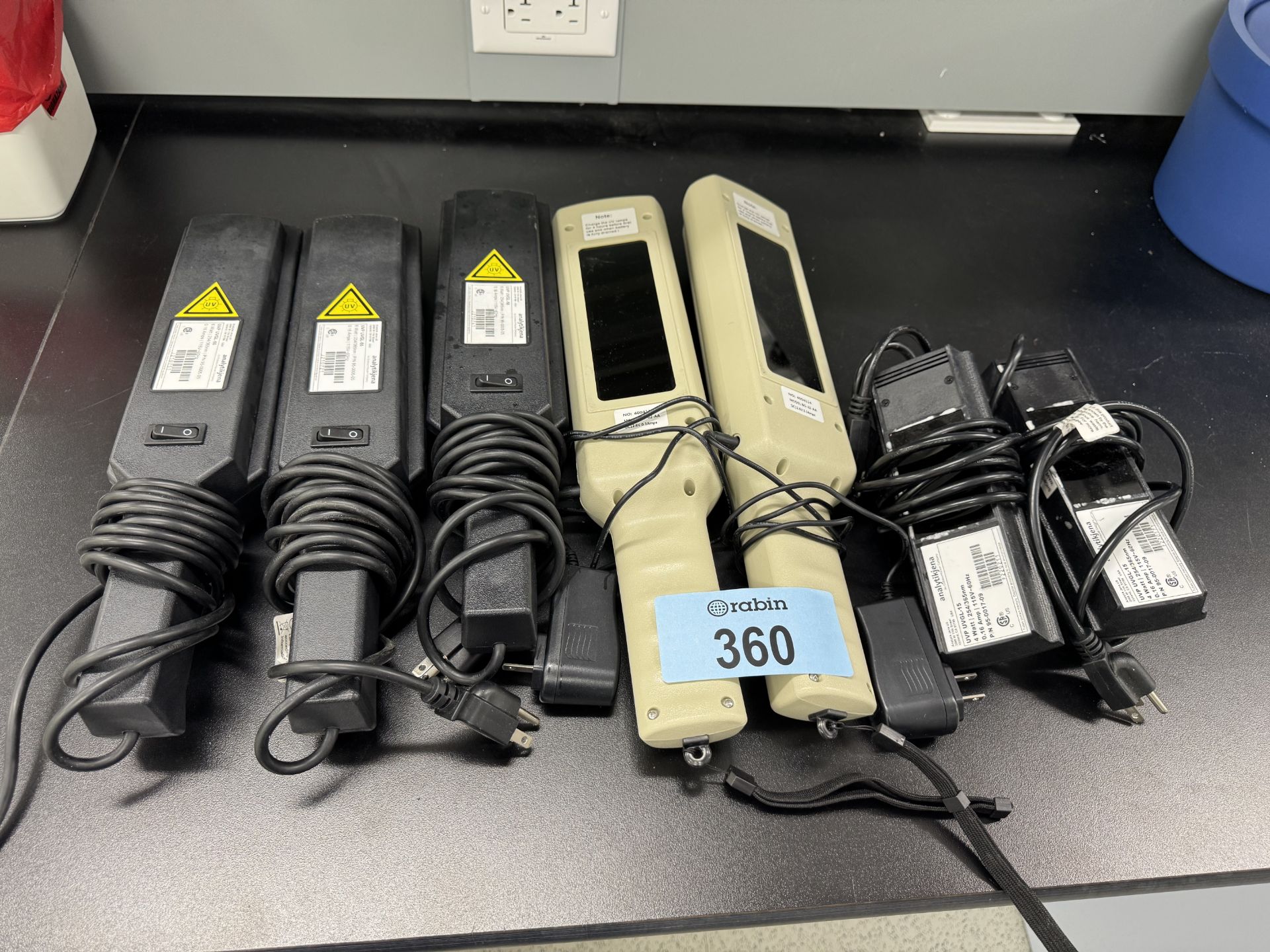[LOT] of (7) UV Lamps, (3) analytikjena UVP UVGL-55, (2) analytikjena ...