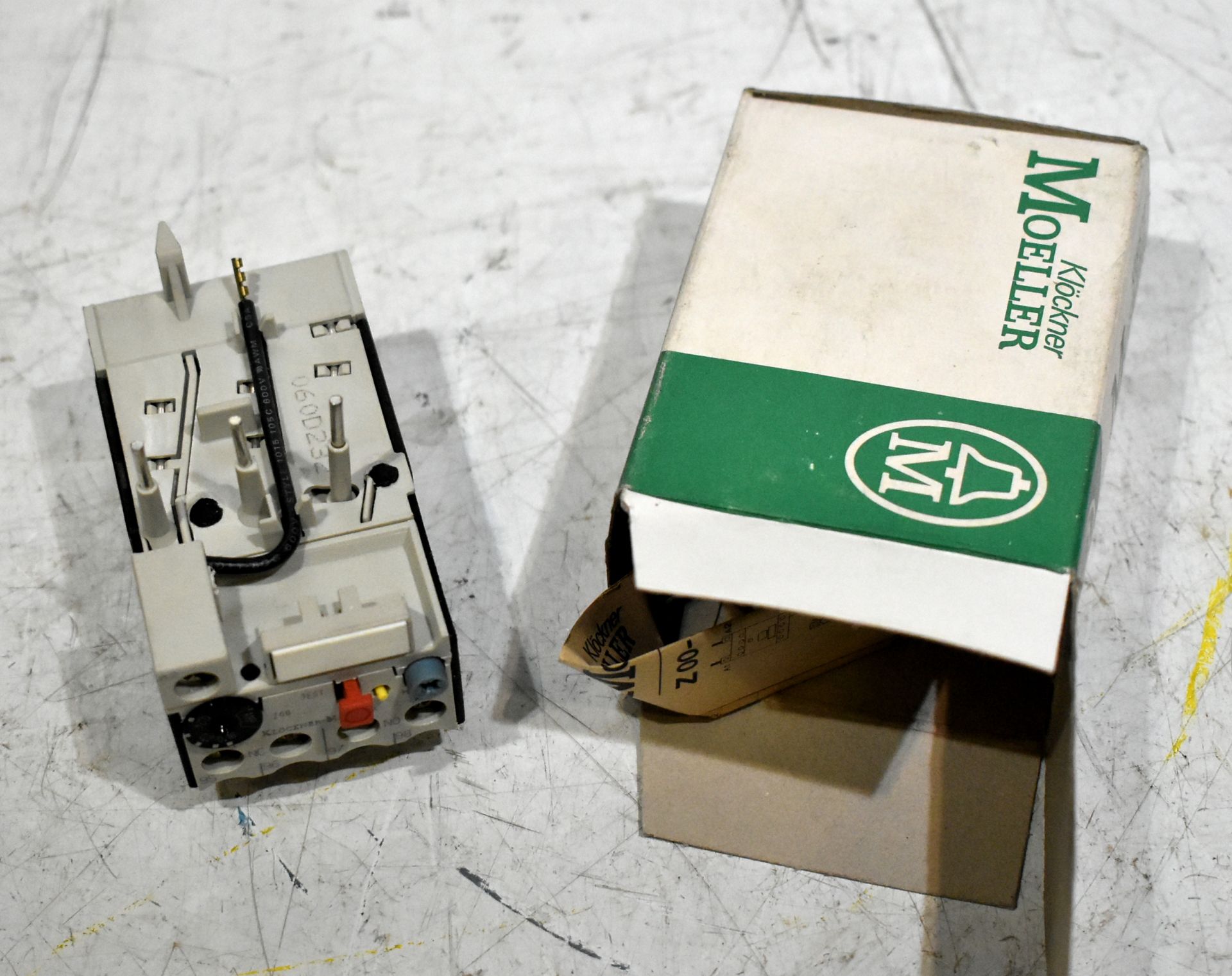 Mixed collection of Klockner Moeller electrical components - W 1150 x D ...