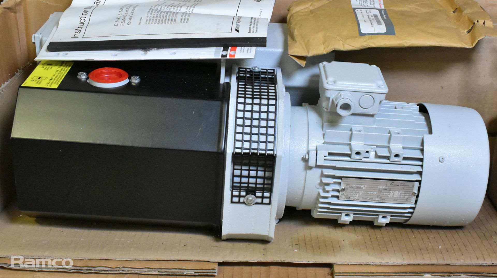Leybold SV65.10907 Sogevac vacuum pump with Brook Hansen 714.02.078 a.c ...