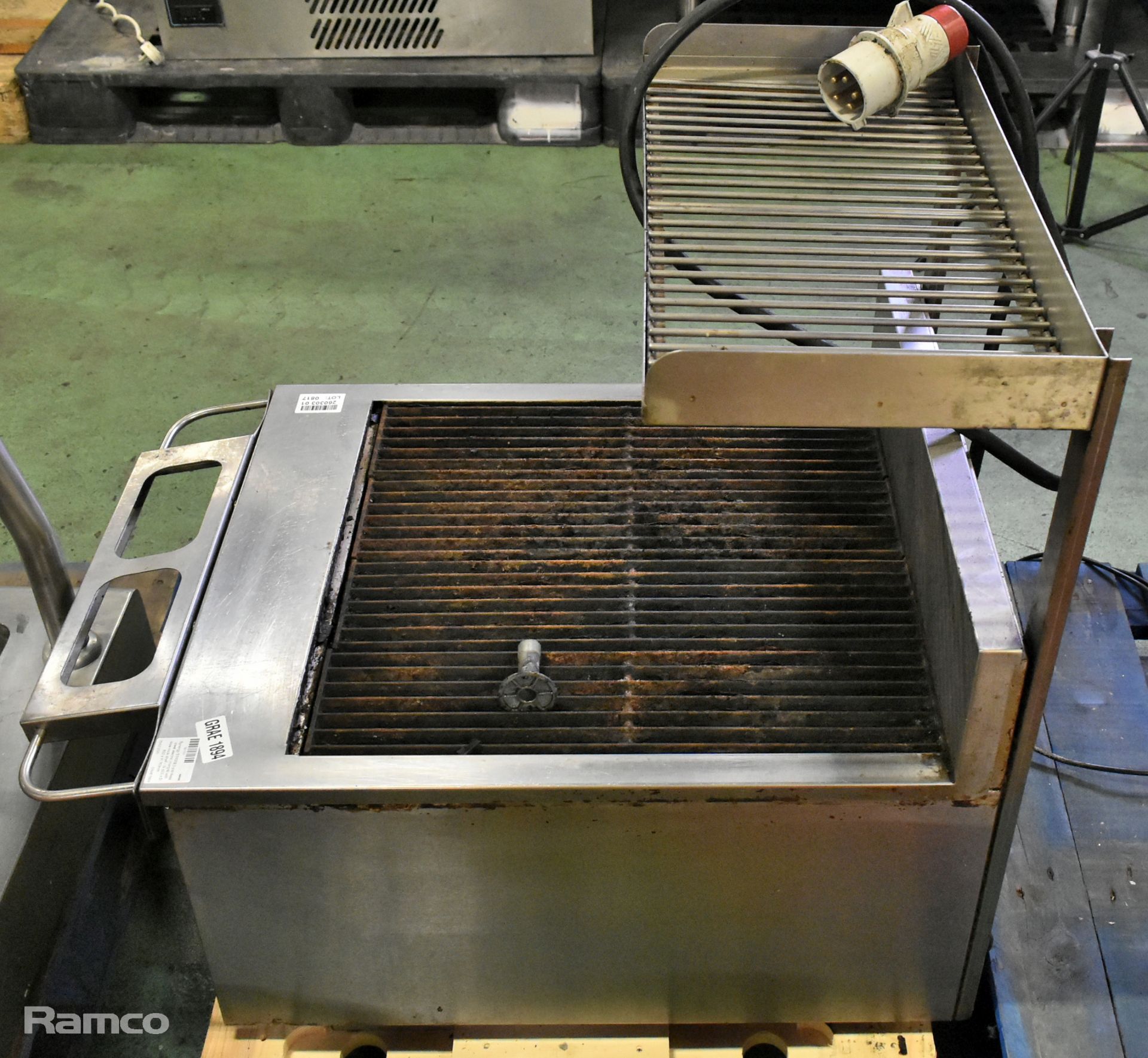 Synergy ST600E3 stainless steel electric chargrill with slow cook shelf ...